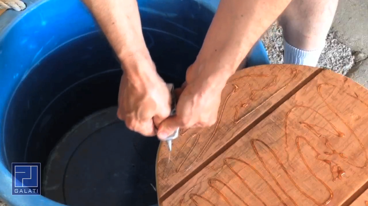 Fix a Cracked Bucket : 8 Steps (with Pictures) - Instructables