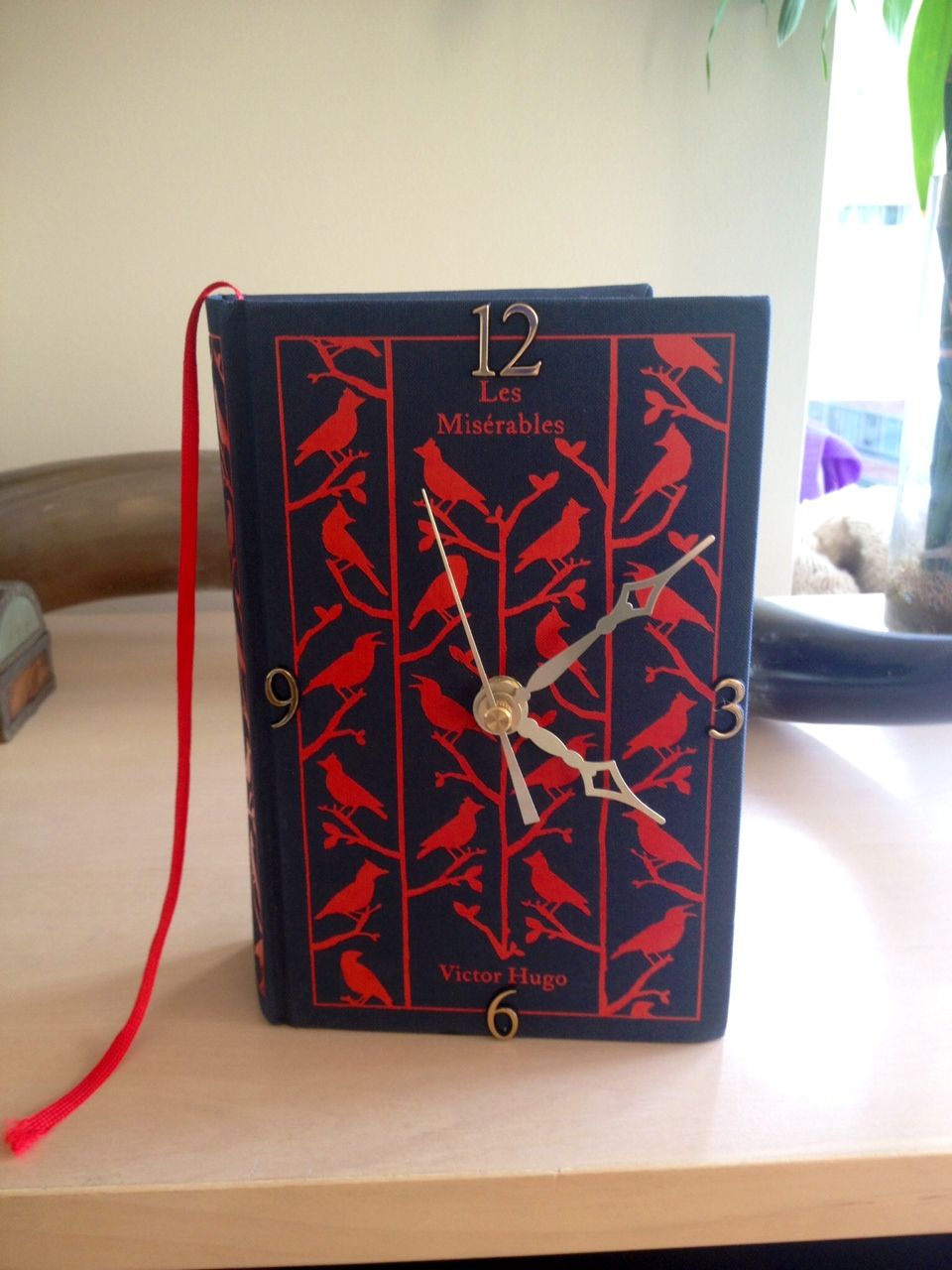 Literary Clock : 7 Steps (with Pictures) - Instructables