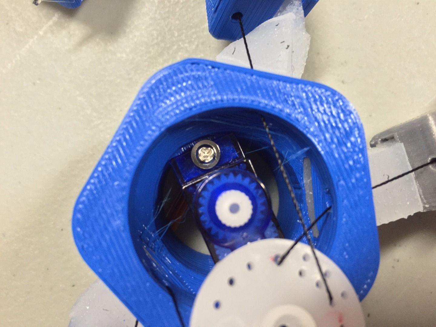 Simple Robotic Gripper : 8 Steps (with Pictures) - Instructables