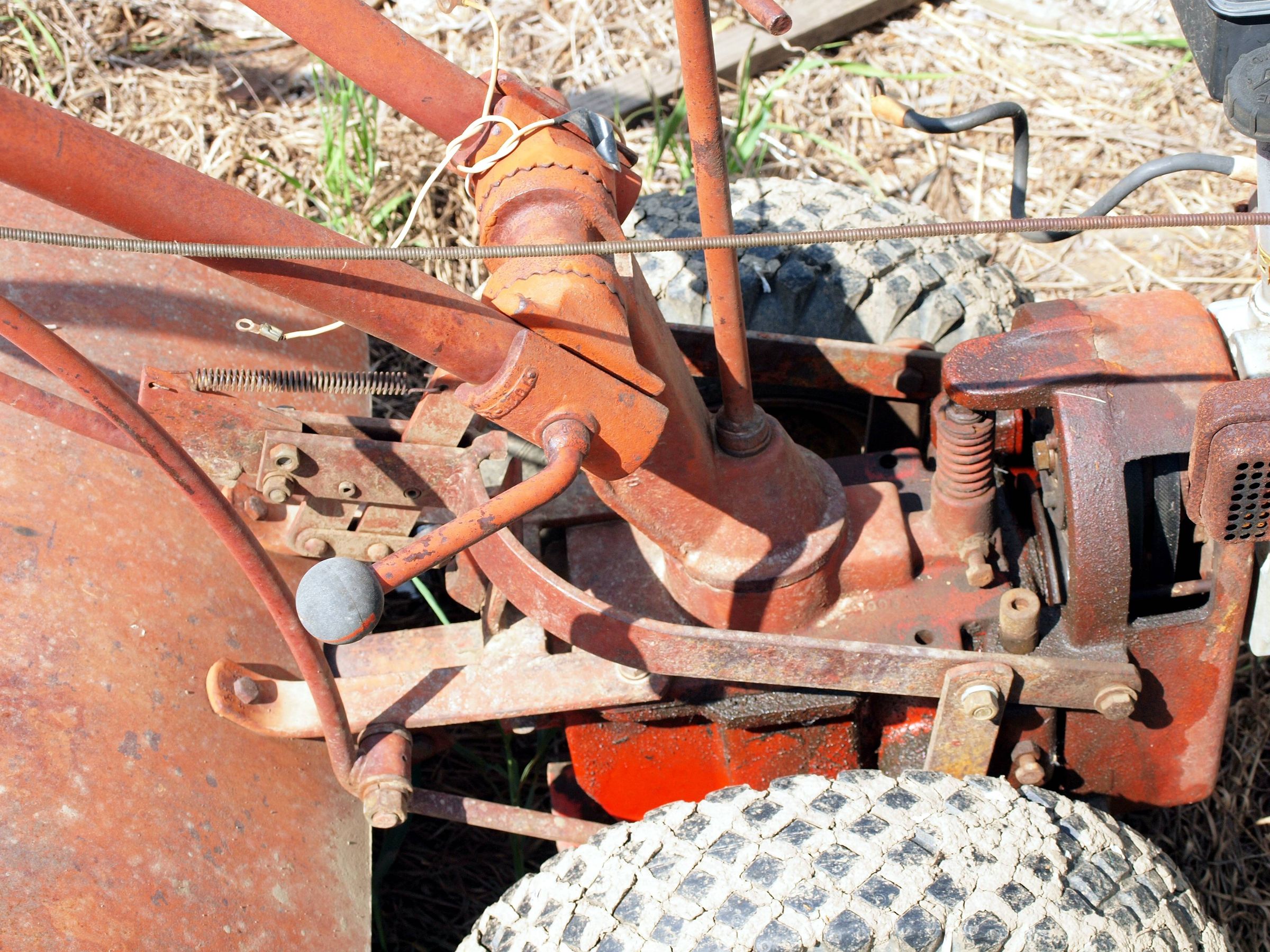 How to Resurrect and Fix a Long Abandoned Rototiller. : 7 Steps (with ...
