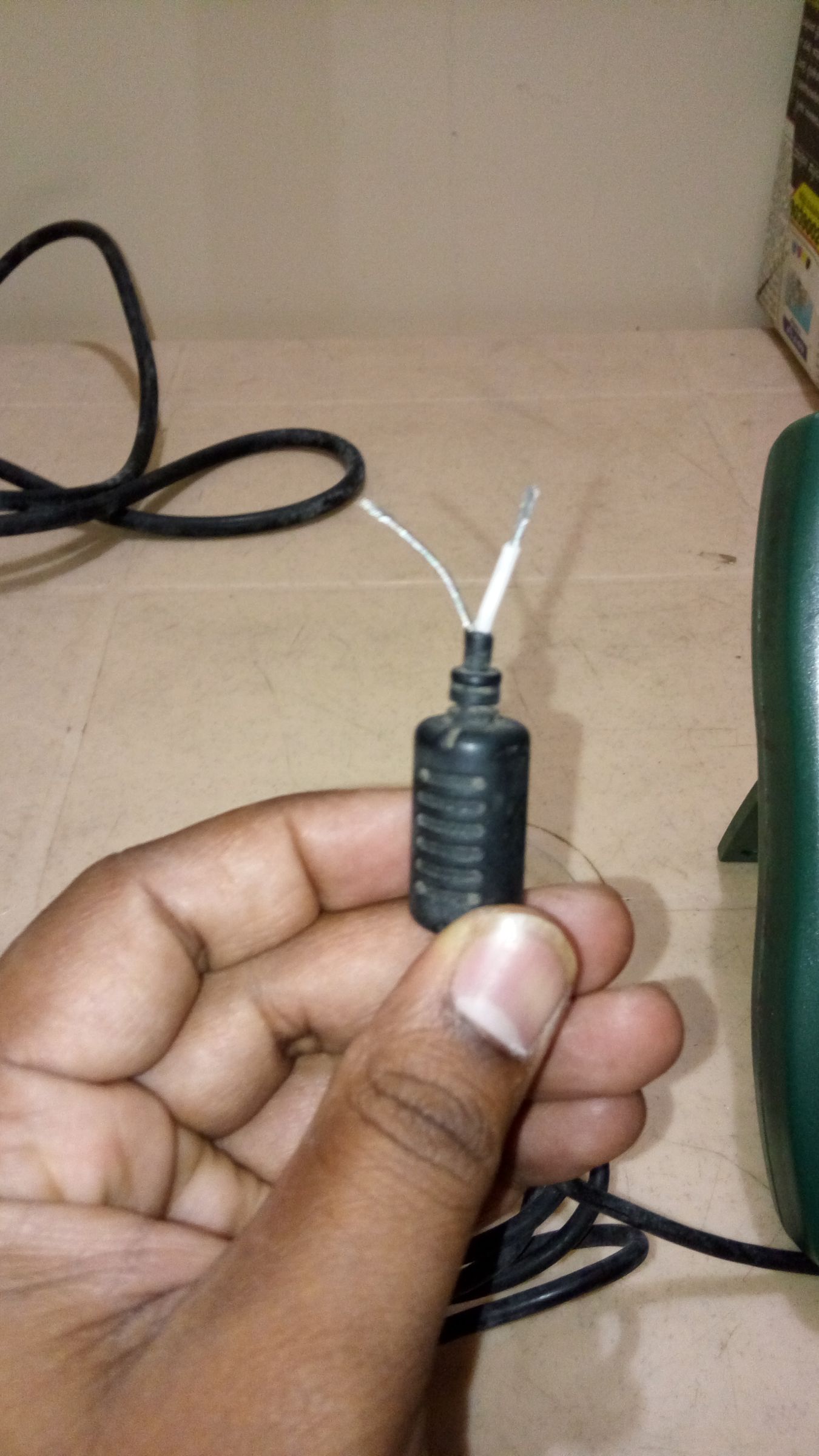 Re-Purposing Your Old Laptop Charger : 7 Steps (with Pictures ...