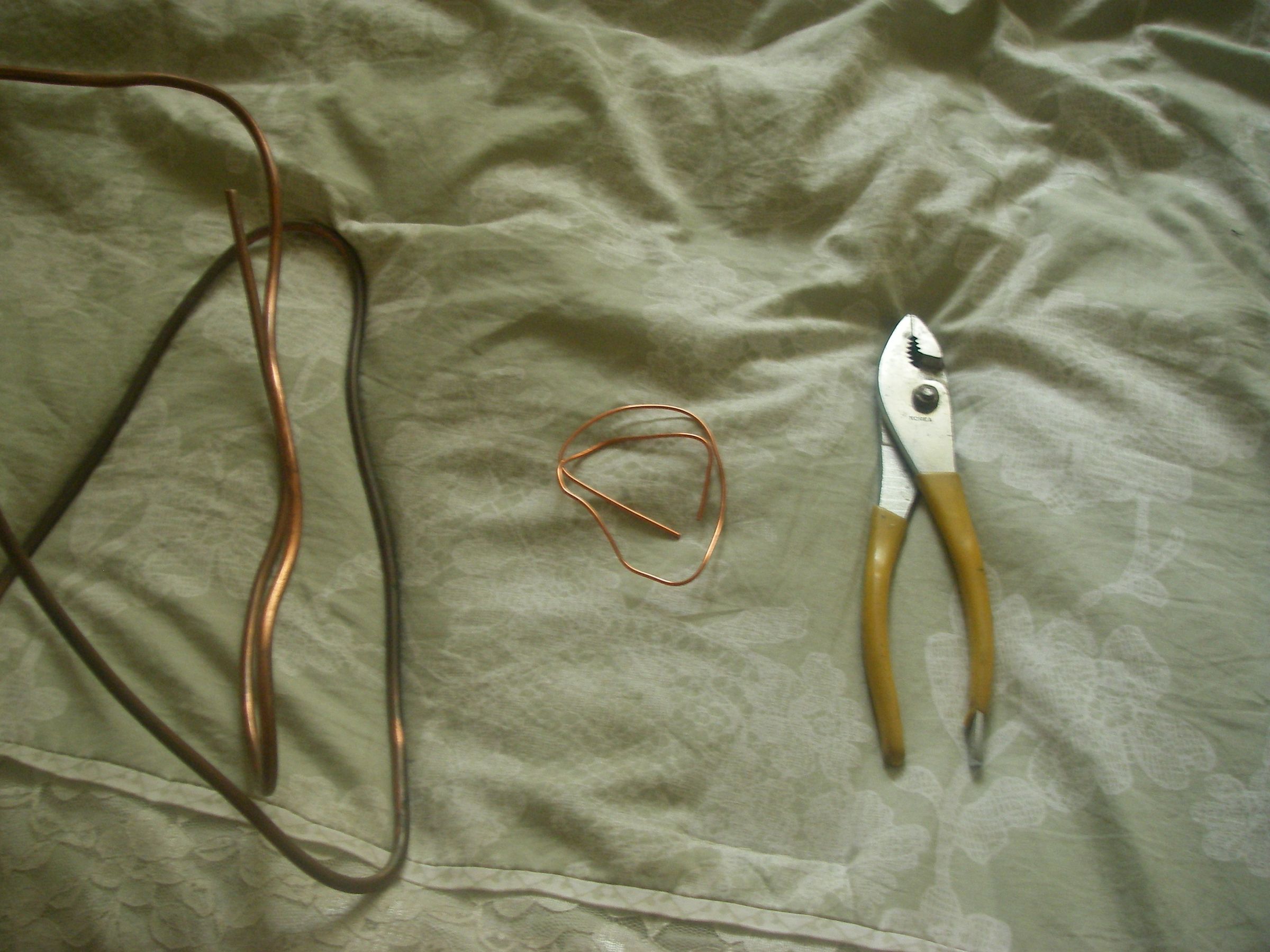 Super Cool Dowsing Rods!!!!!!! : 3 Steps - Instructables