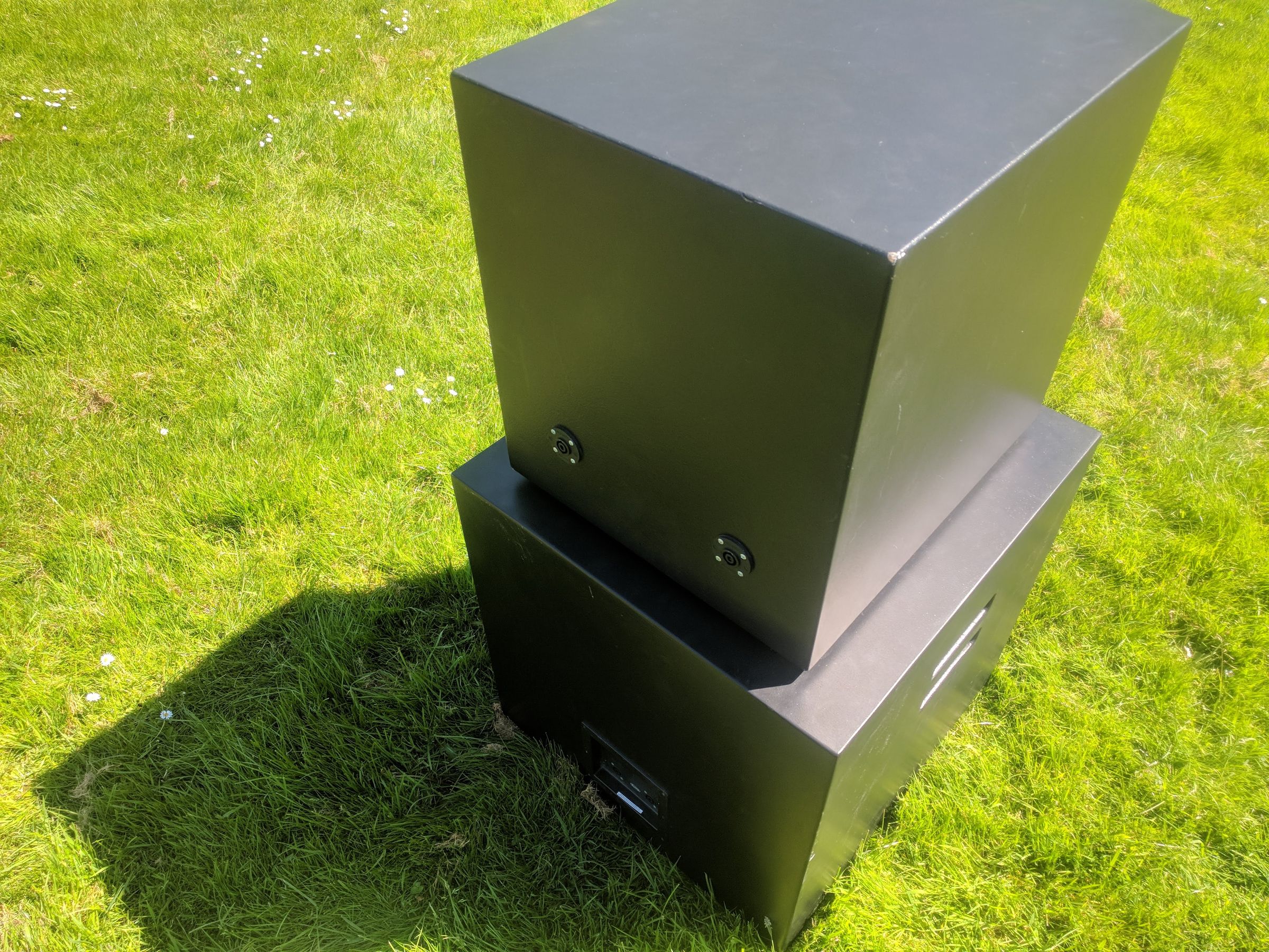 Building a Cubo 18 and Modified Cubo 8 Subwoofer : 5 Steps - Instructables