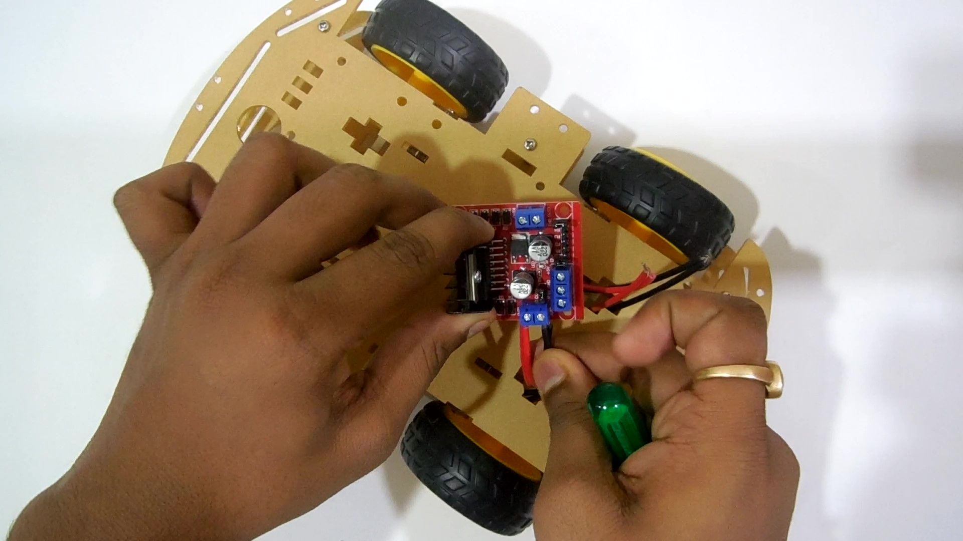 Bluetooth Controlled Robot Car : 13 Steps (with Pictures) - Instructables