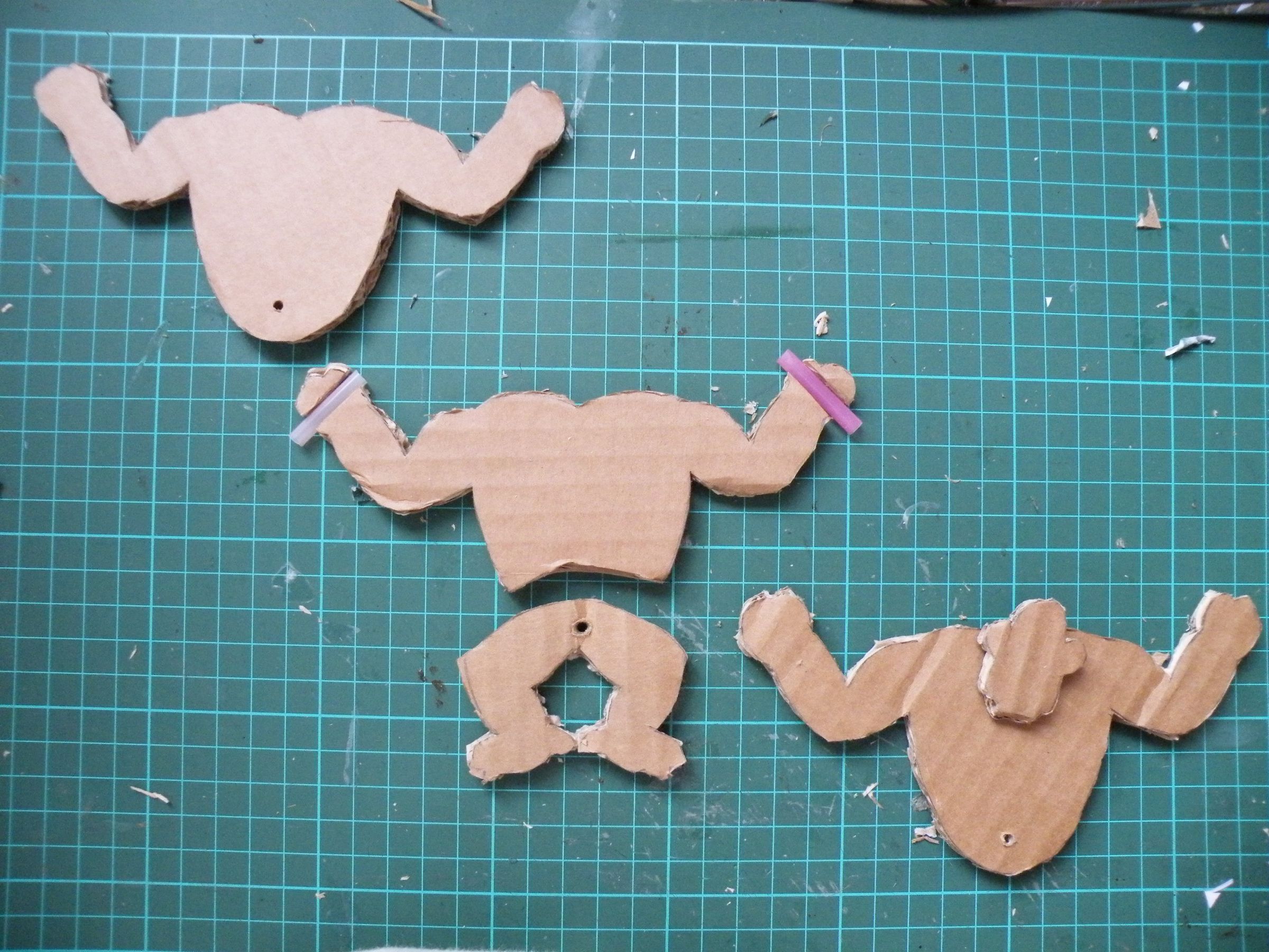 Climbing Cardboard Gorilla : 8 Steps (with Pictures) - Instructables