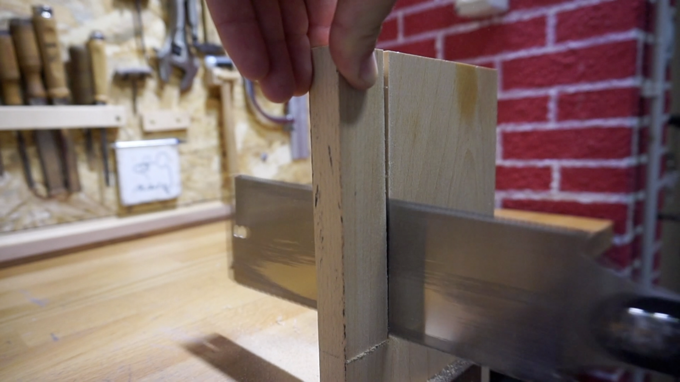 Multi-Angle Magnetic Hand Saw Guide : 9 Steps (with Pictures ...