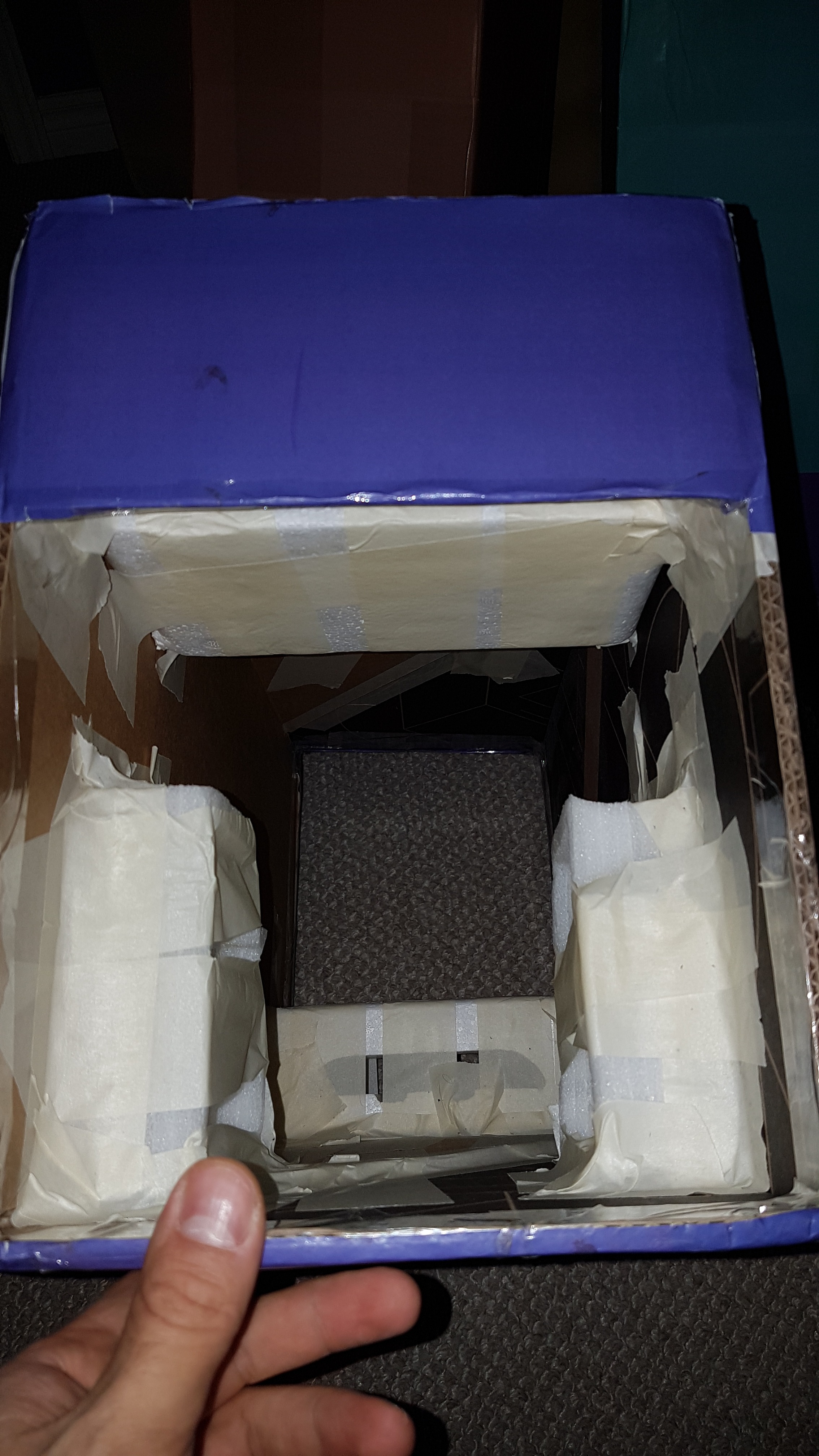 Minecraft Steve Cardboard Box Costume DIY : 12 Steps - Instructables