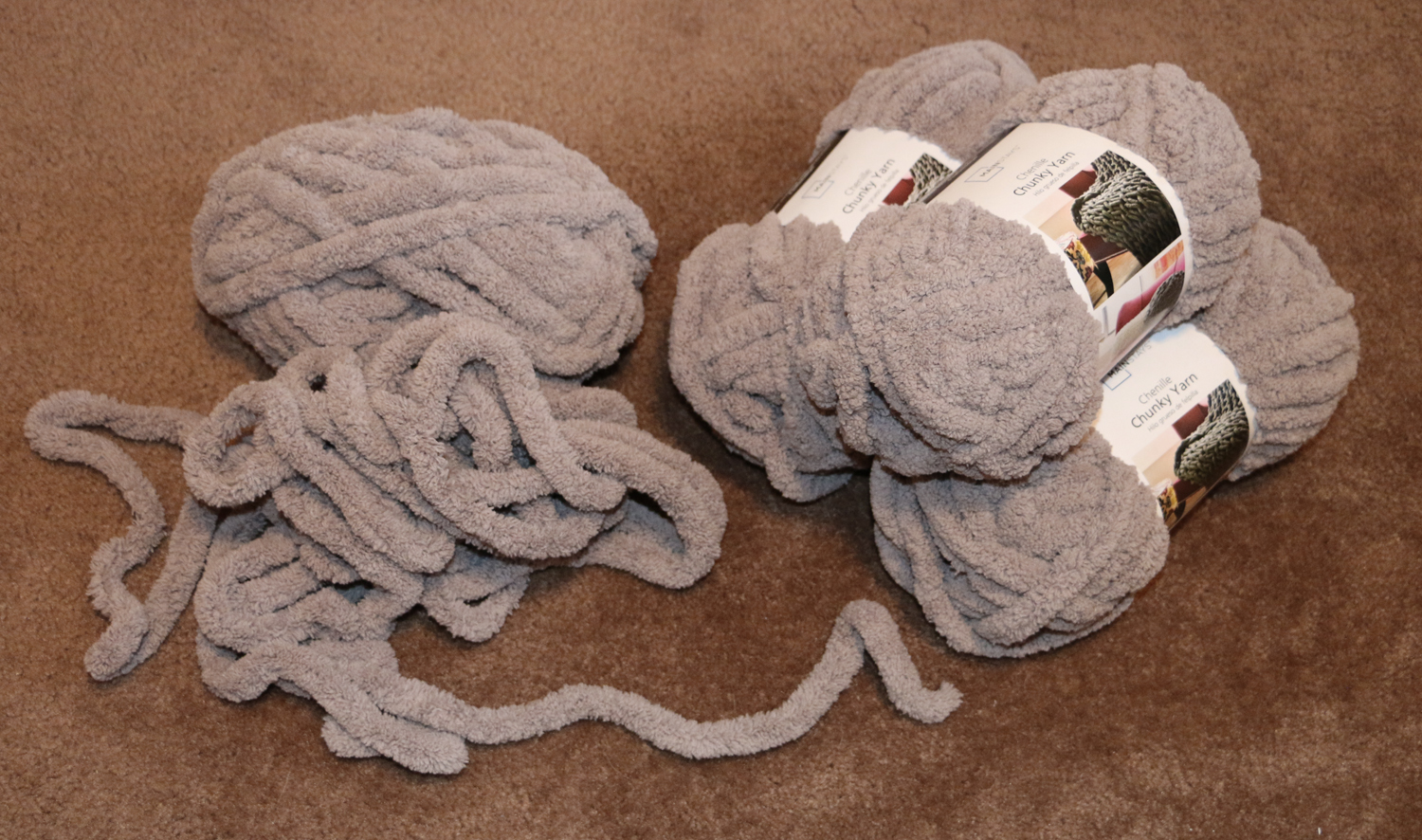 Easy Chunky Hand-Knitted Blanket in One Hour : 9 Steps (with Pictures ...