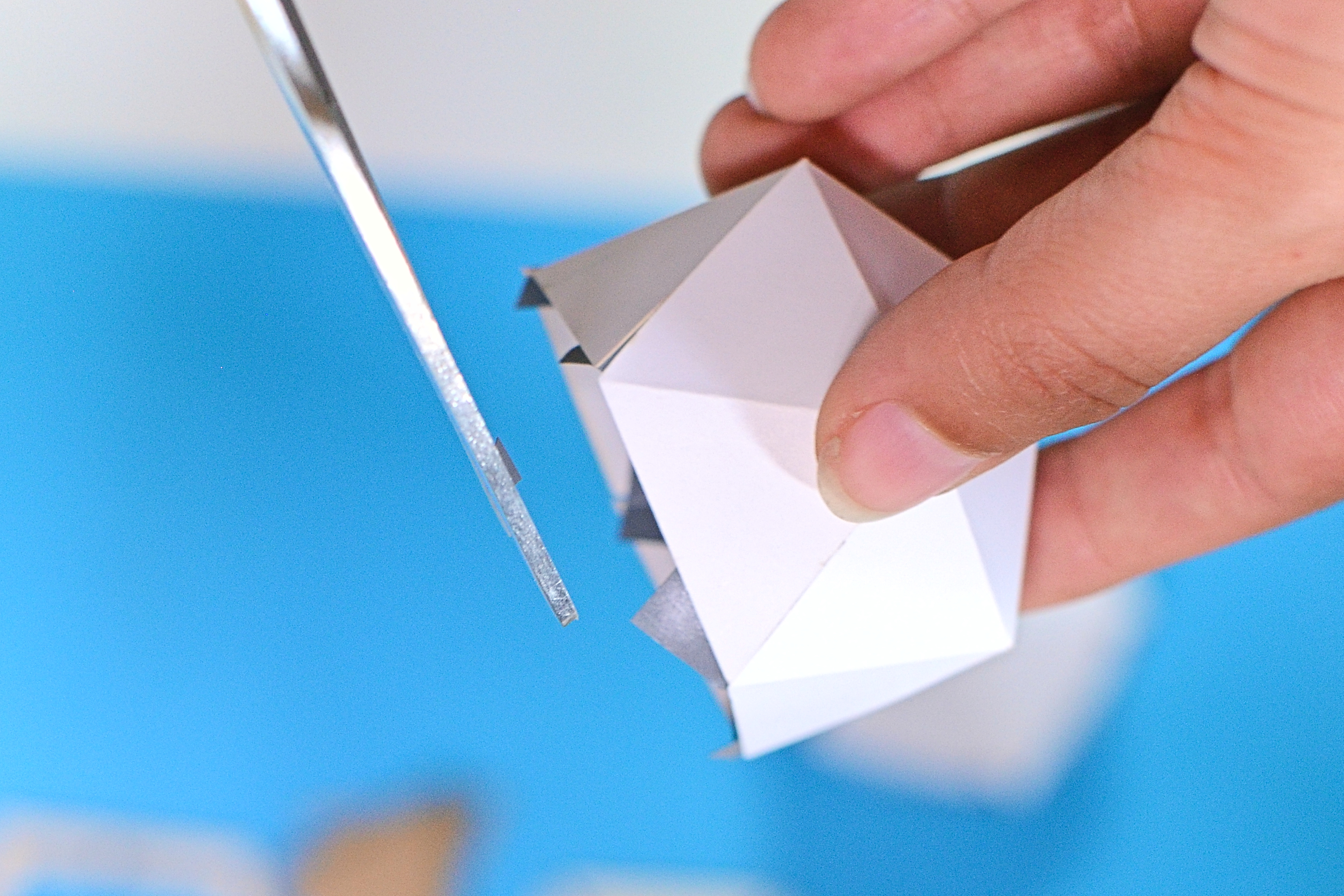 Geometric Concrete Planters Made With Paper Molds : 10 Steps (with ...