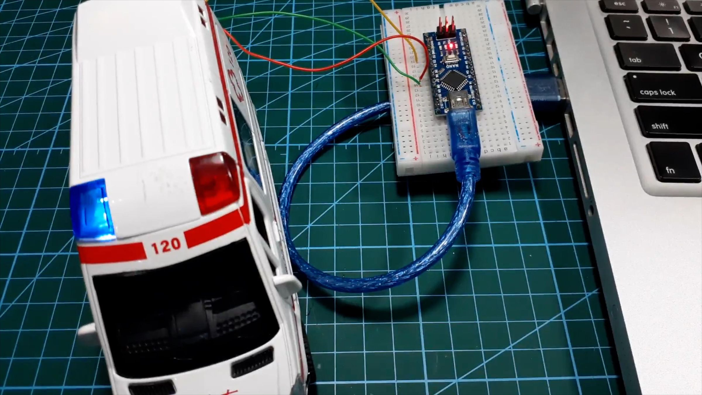How to Make Ambulance/Police Car Light With Arduino