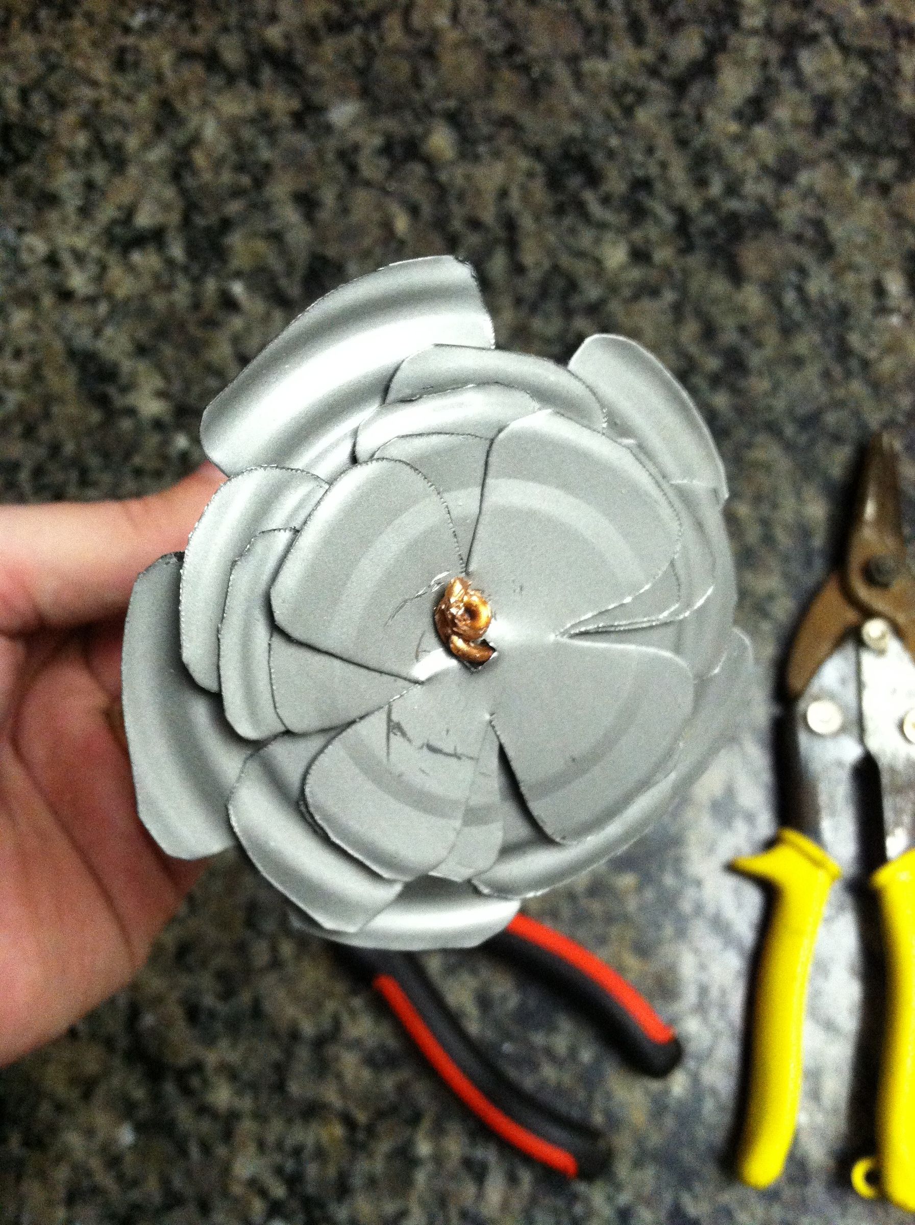 Tuna Rose, From Tuna Can Lids : 5 Steps (with Pictures) - Instructables