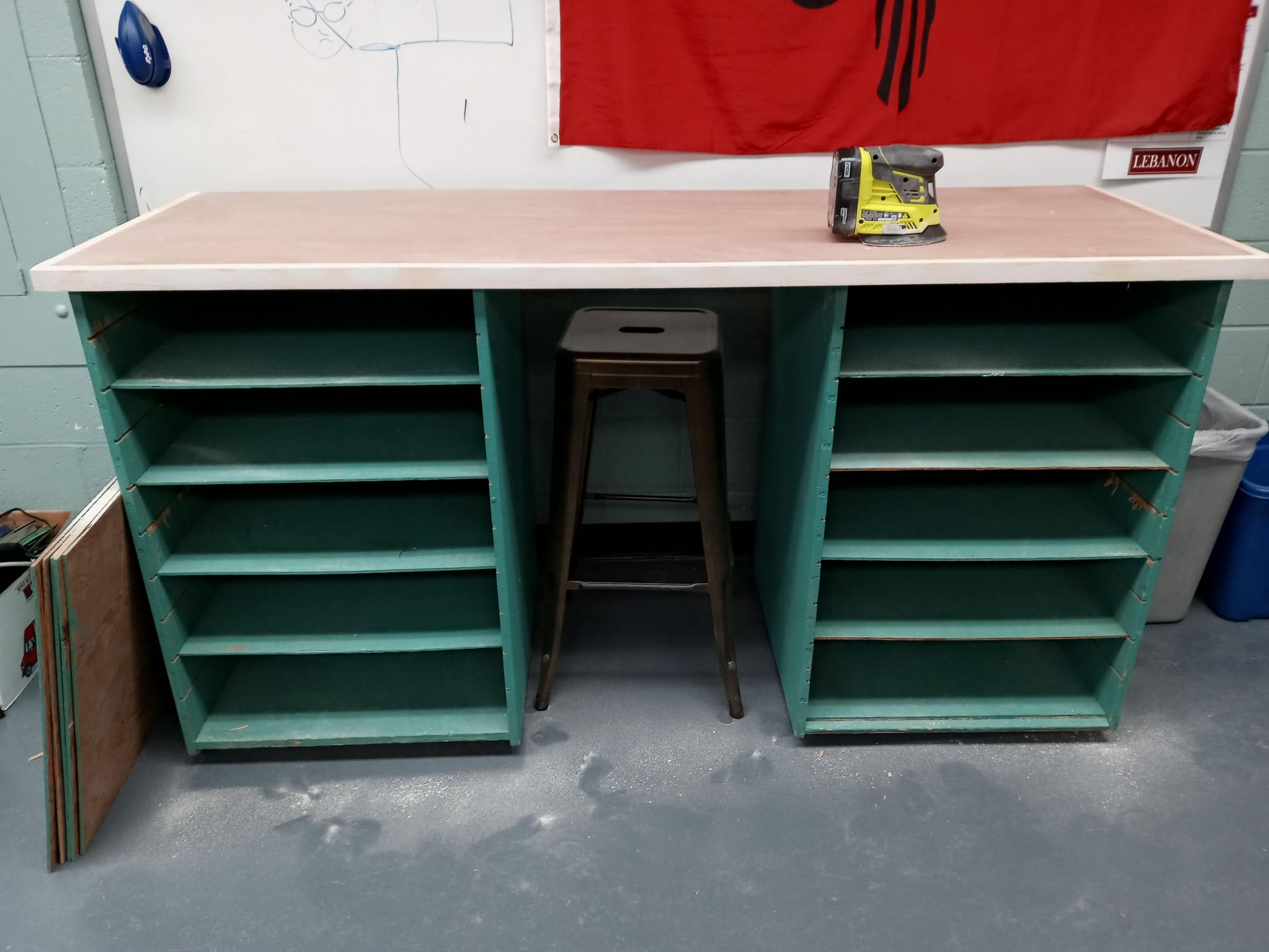 Game of Thrones Desk : 19 Steps (with Pictures) - Instructables