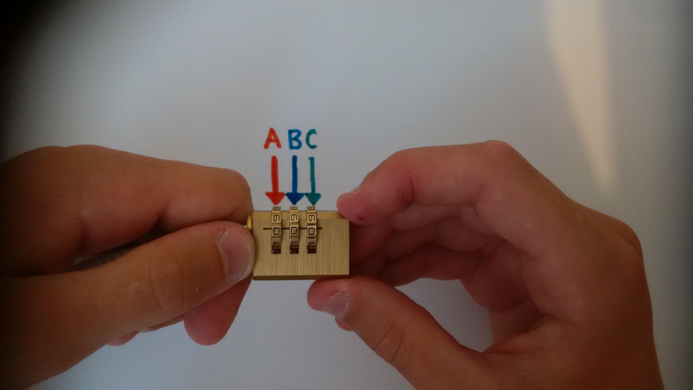 How to Crack Any Combination Lock in Seconds : 5 Steps (with Pictures ...