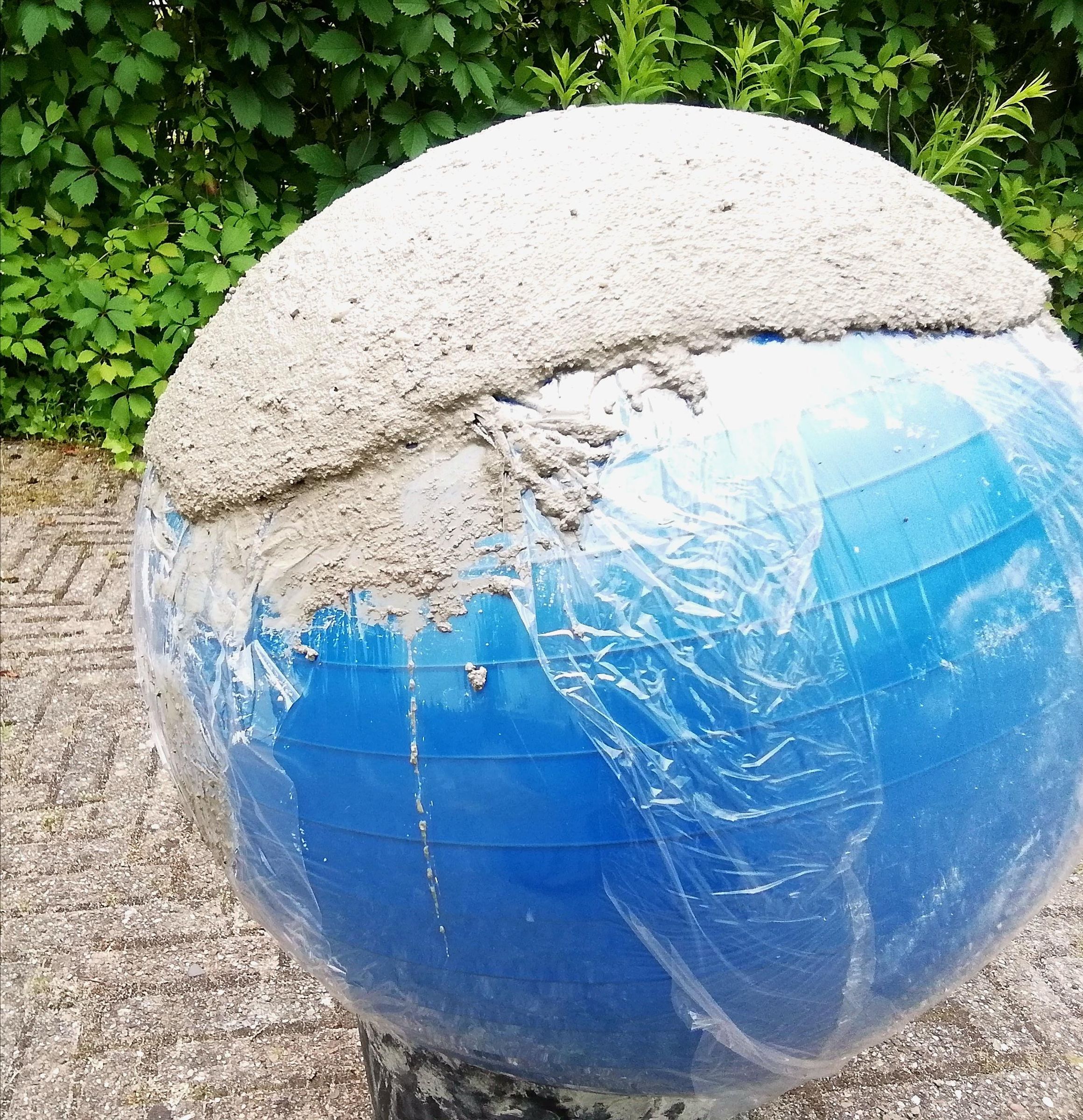 Steel Sphere Which Is Easy to Make With the Help of Some Cement : 11 ...