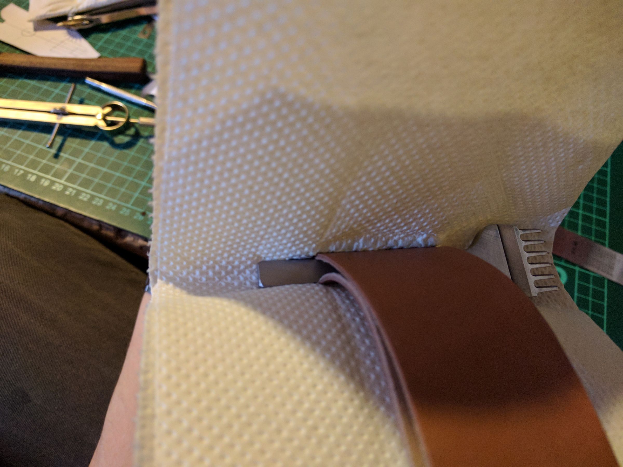 Leather Compass Case : 9 Steps (with Pictures) - Instructables