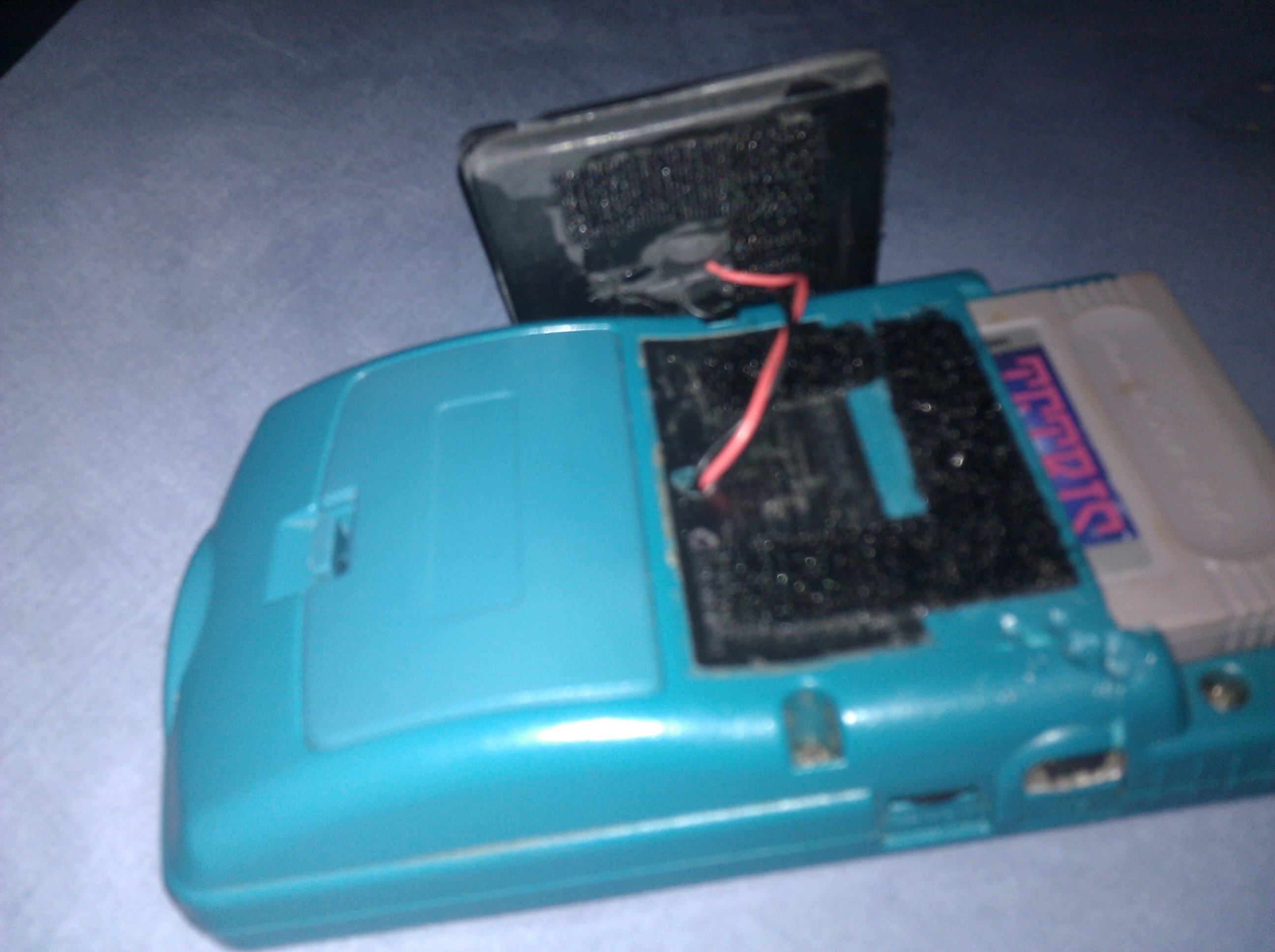 Solar Power Your Gameboy Color (updated) : 9 Steps - Instructables