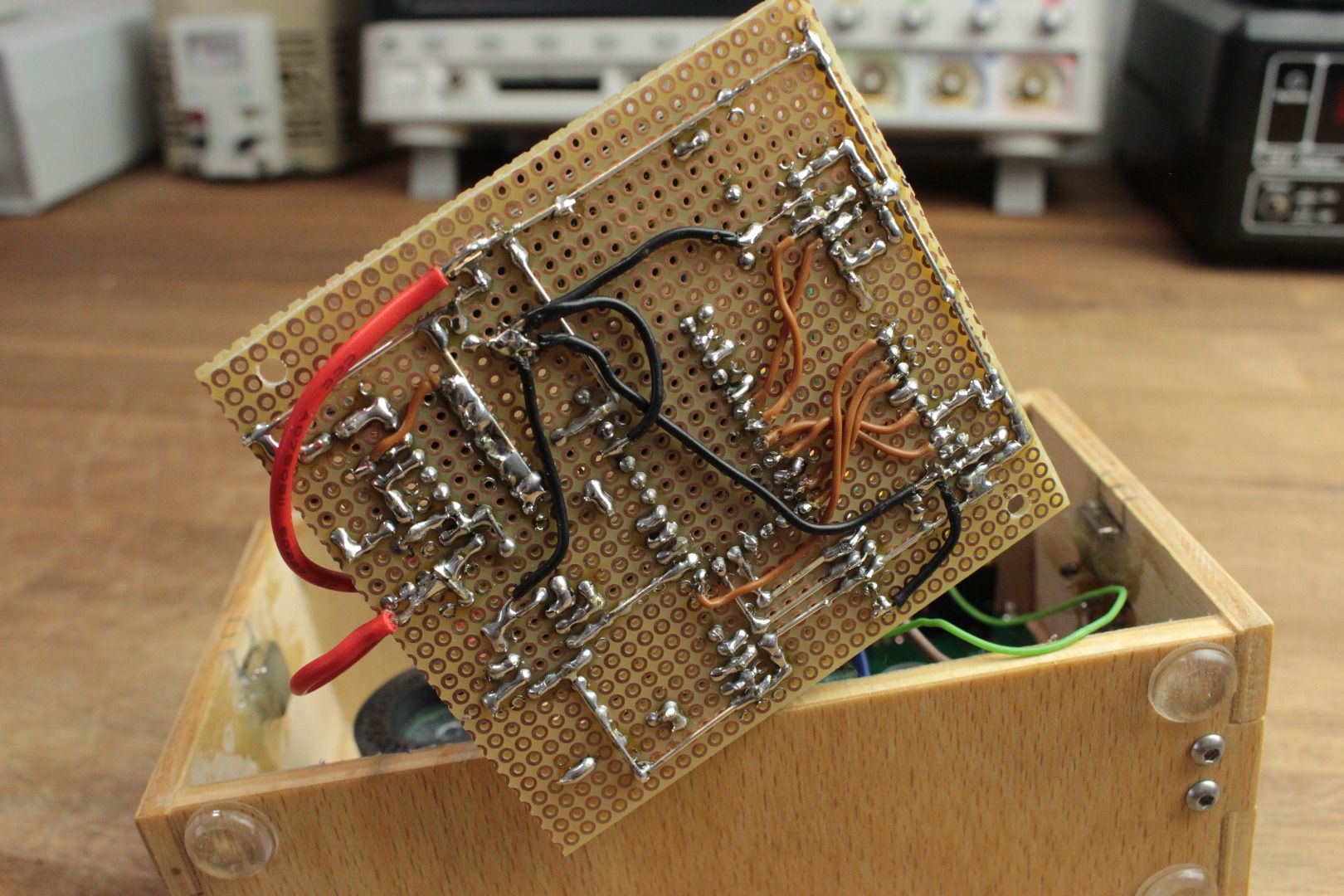 Make Your Own FM Radio : 6 Steps (with Pictures) - Instructables