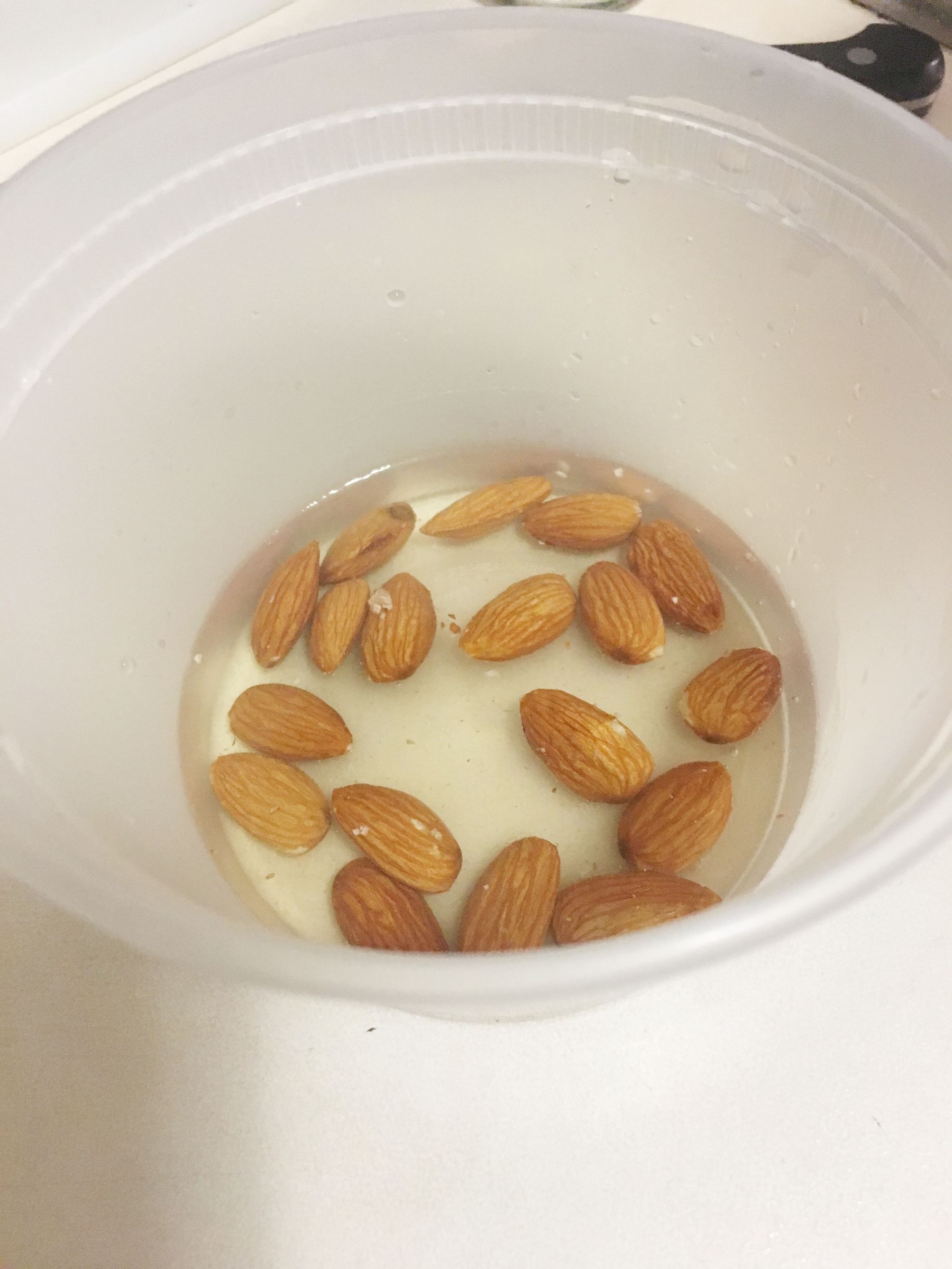 Homemade Almond Extract : 5 Steps (with Pictures) - Instructables