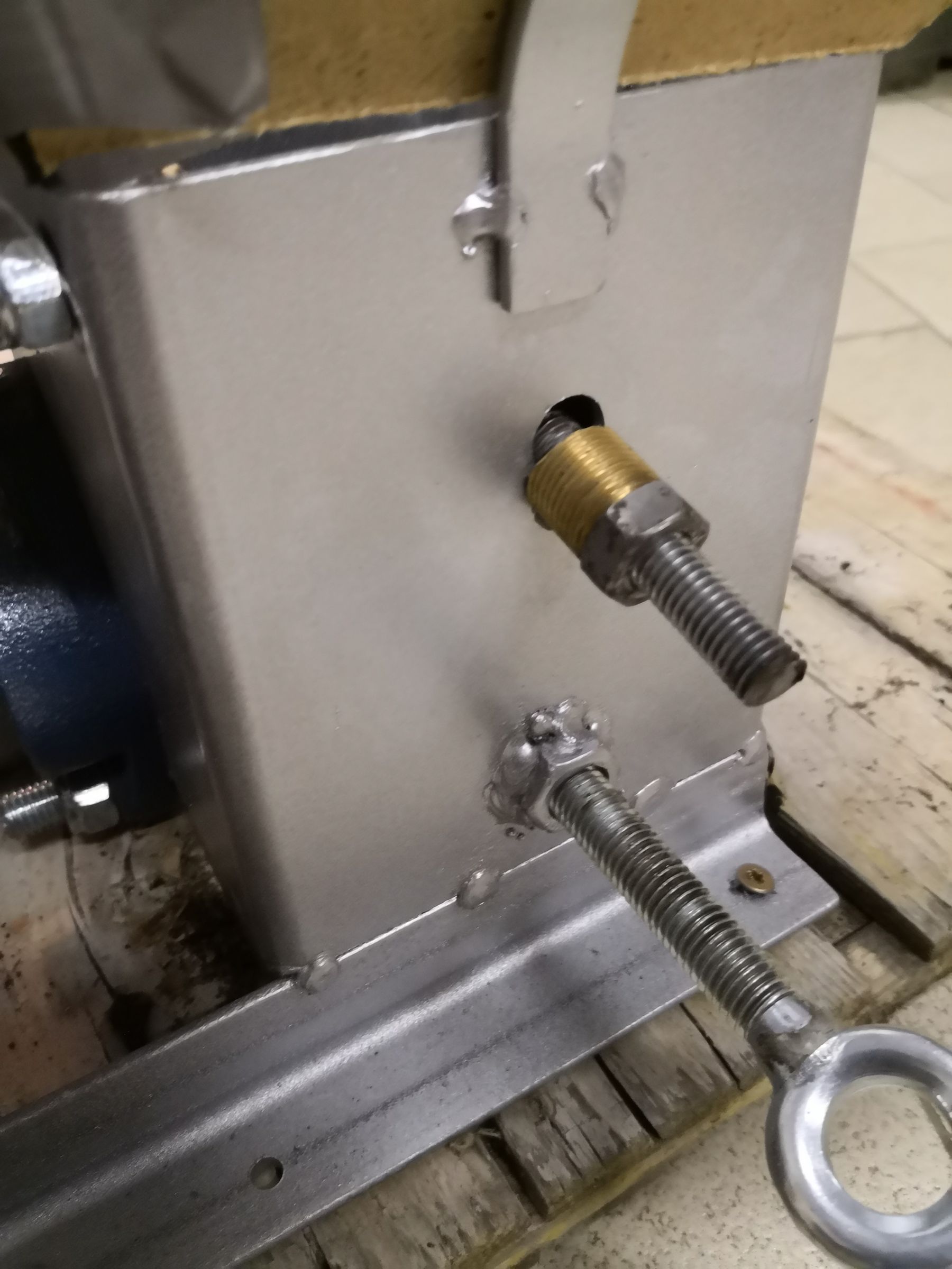 Adjustable Nut Cracking Machine : 6 Steps (with Pictures) - Instructables