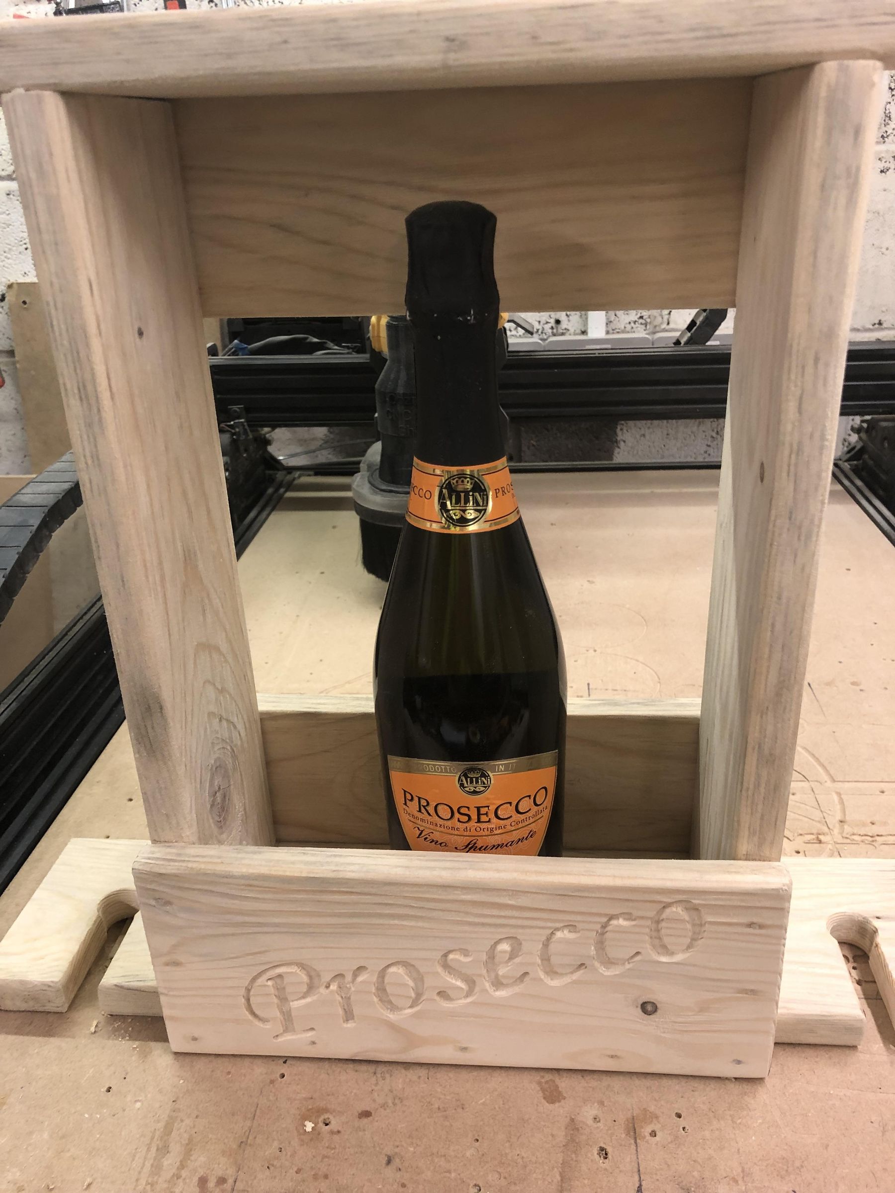 Pallet Wood Prosecco 2 Bottle & 4 Glasses Wine Rack : 4 Steps (with ...