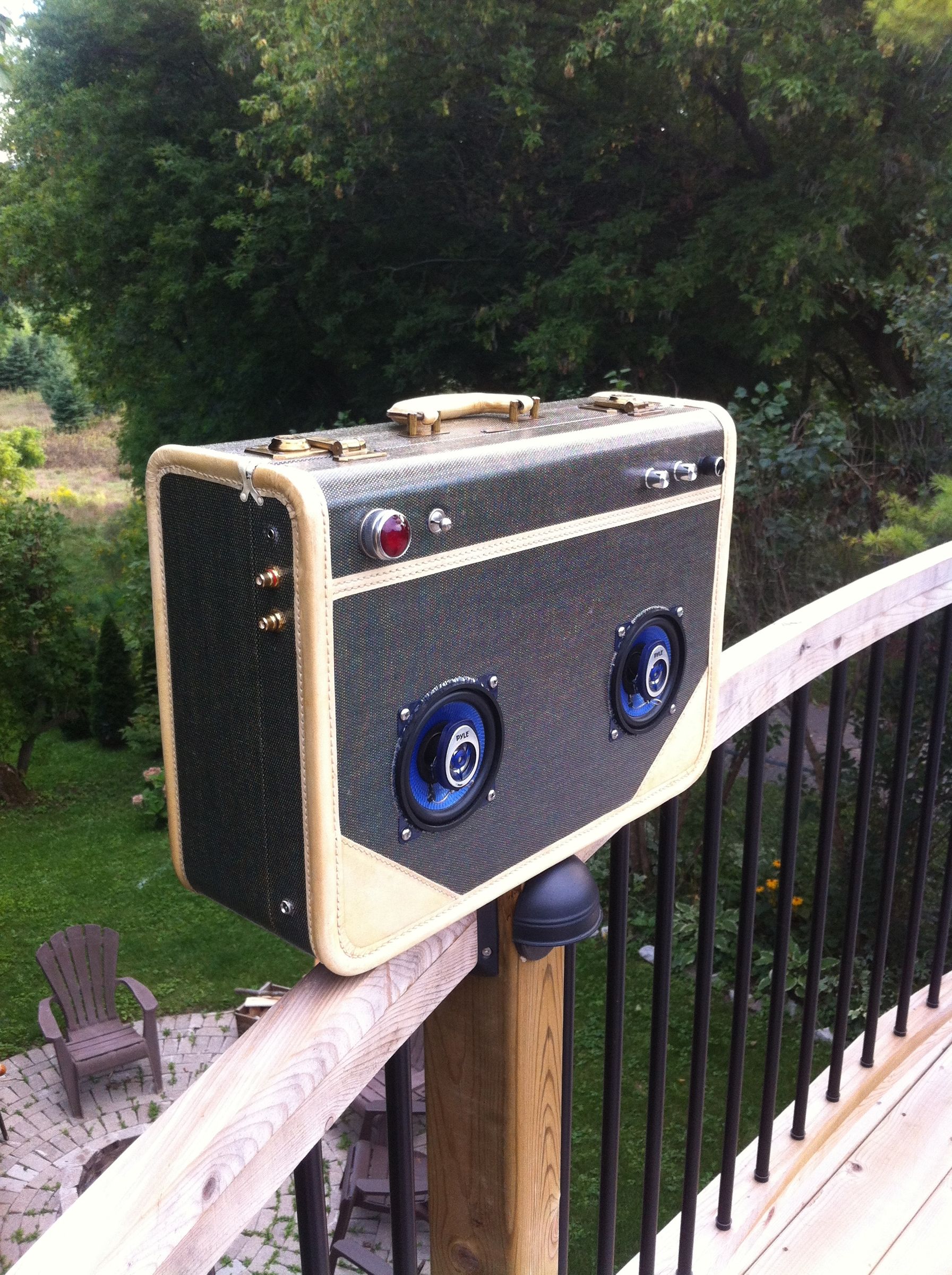 Vintage Beat Box Suitcase : 7 Steps (with Pictures) - Instructables
