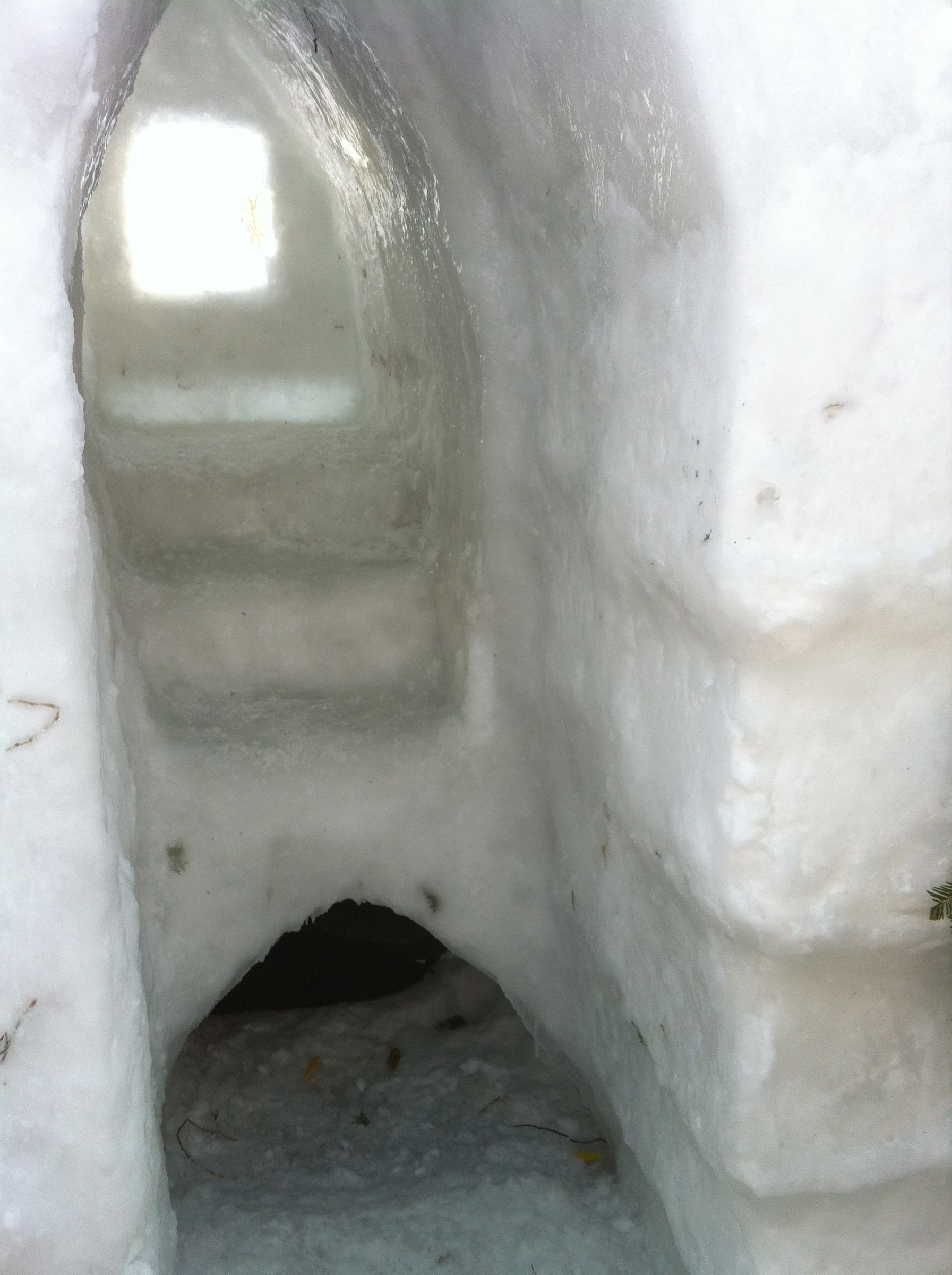 How to Make the Massive 3 Floor Snow Fort. : 9 Steps (with Pictures ...