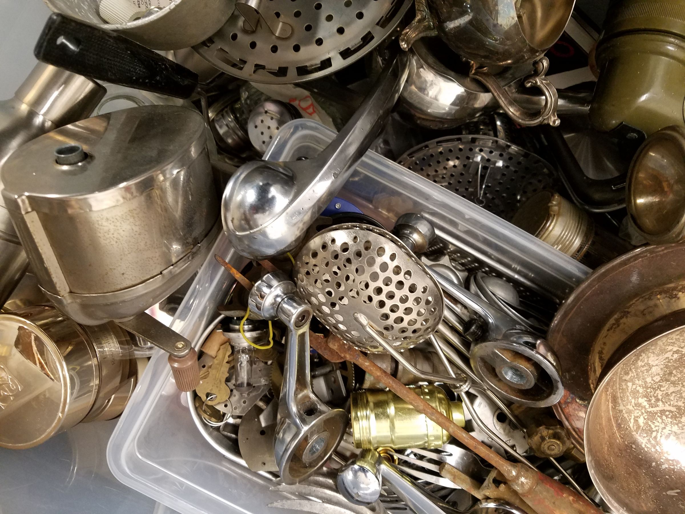 Making a Junkbot : 10 Steps (with Pictures) - Instructables