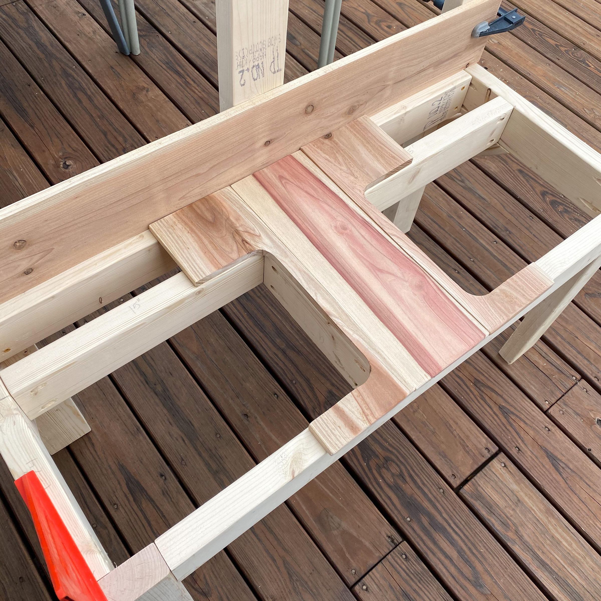 Outdoor Sand and Water Play Table : 24 Steps (with Pictures ...