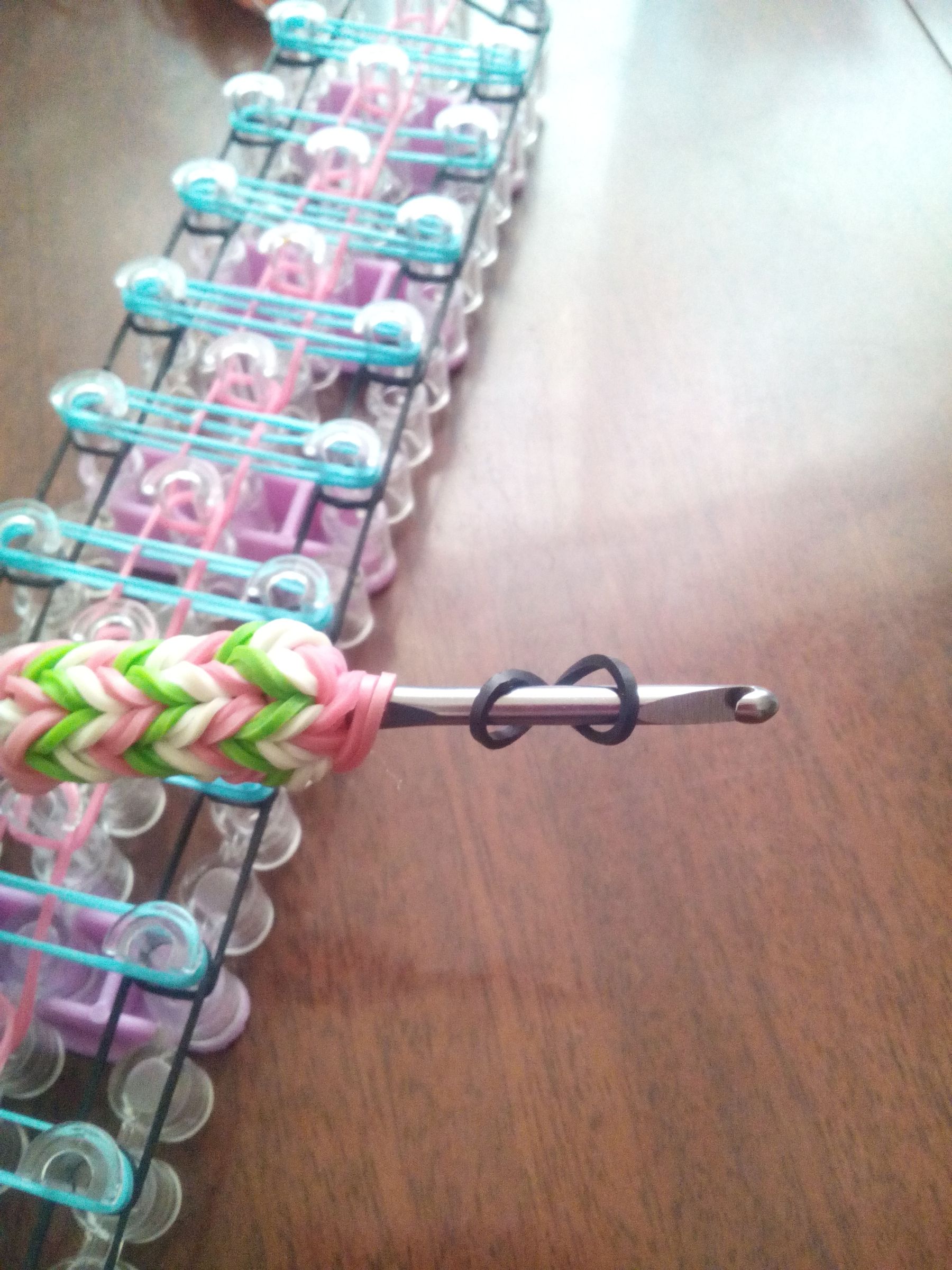 Loom Band Ladder Bracelet : 9 Steps - Instructables