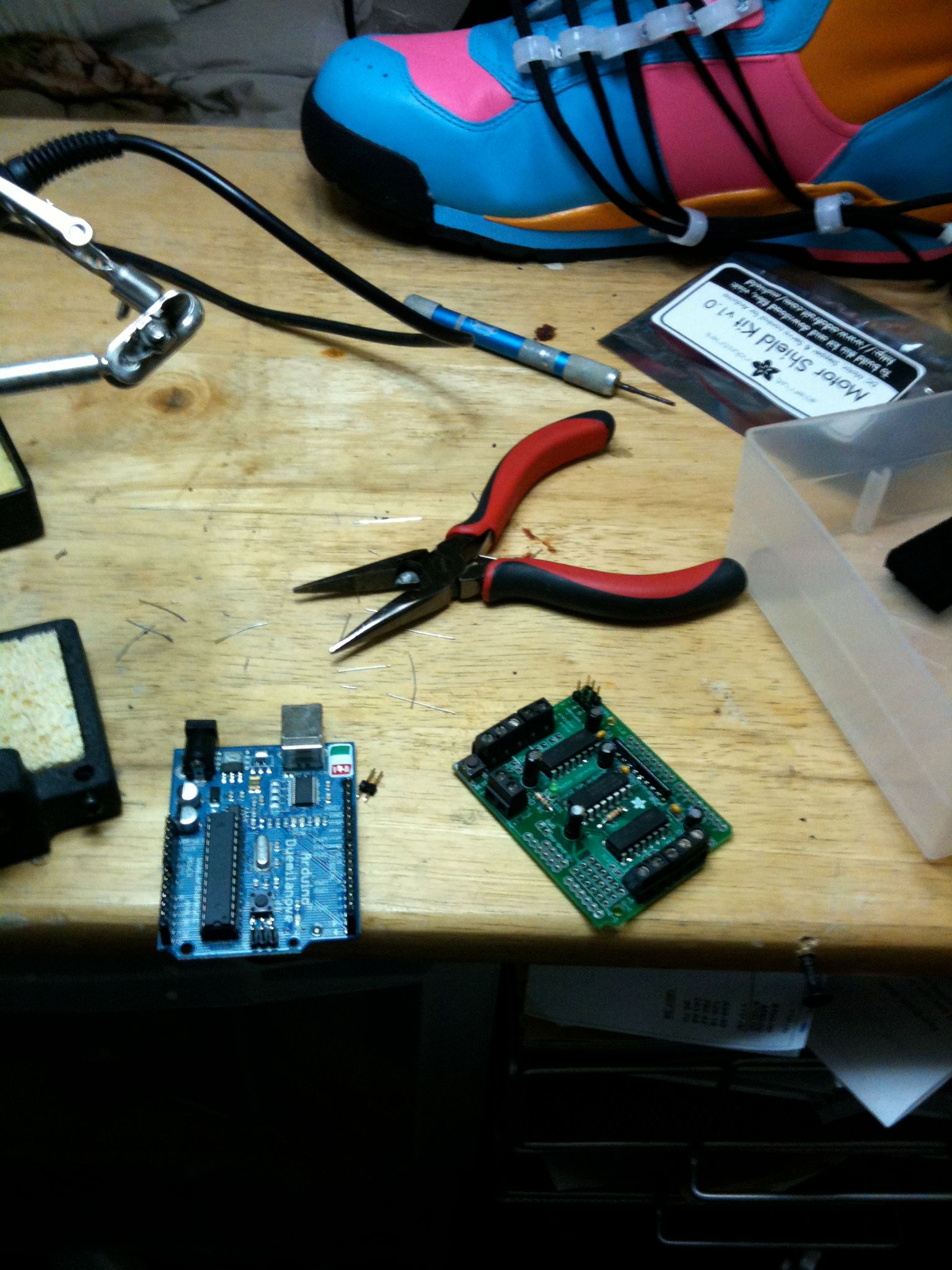 Power Laces- the Auto Lacing Shoe : 9 Steps (with Pictures) - Instructables