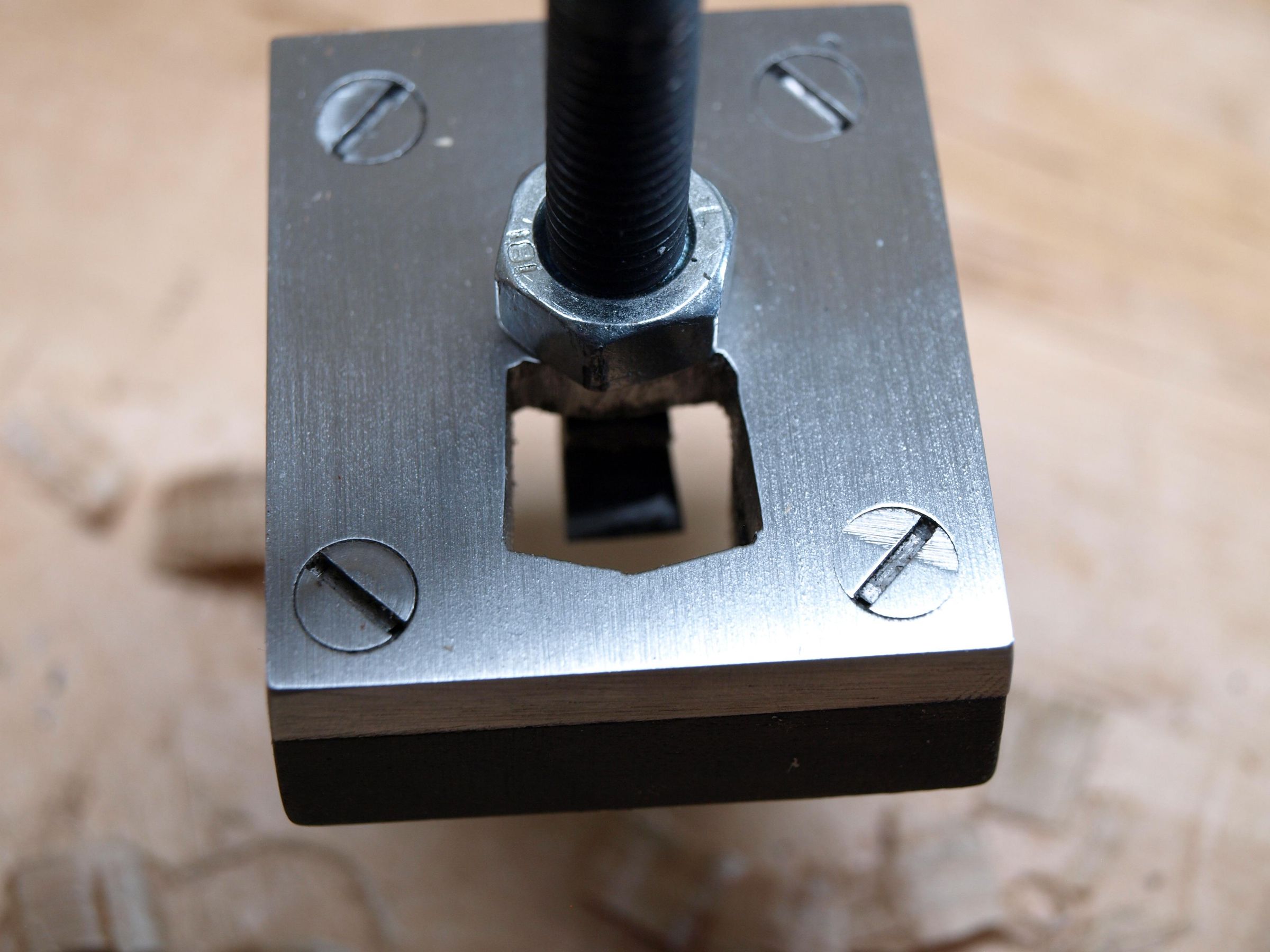 Mini Router Plane From Workshop Scraps : 4 Steps (with Pictures ...