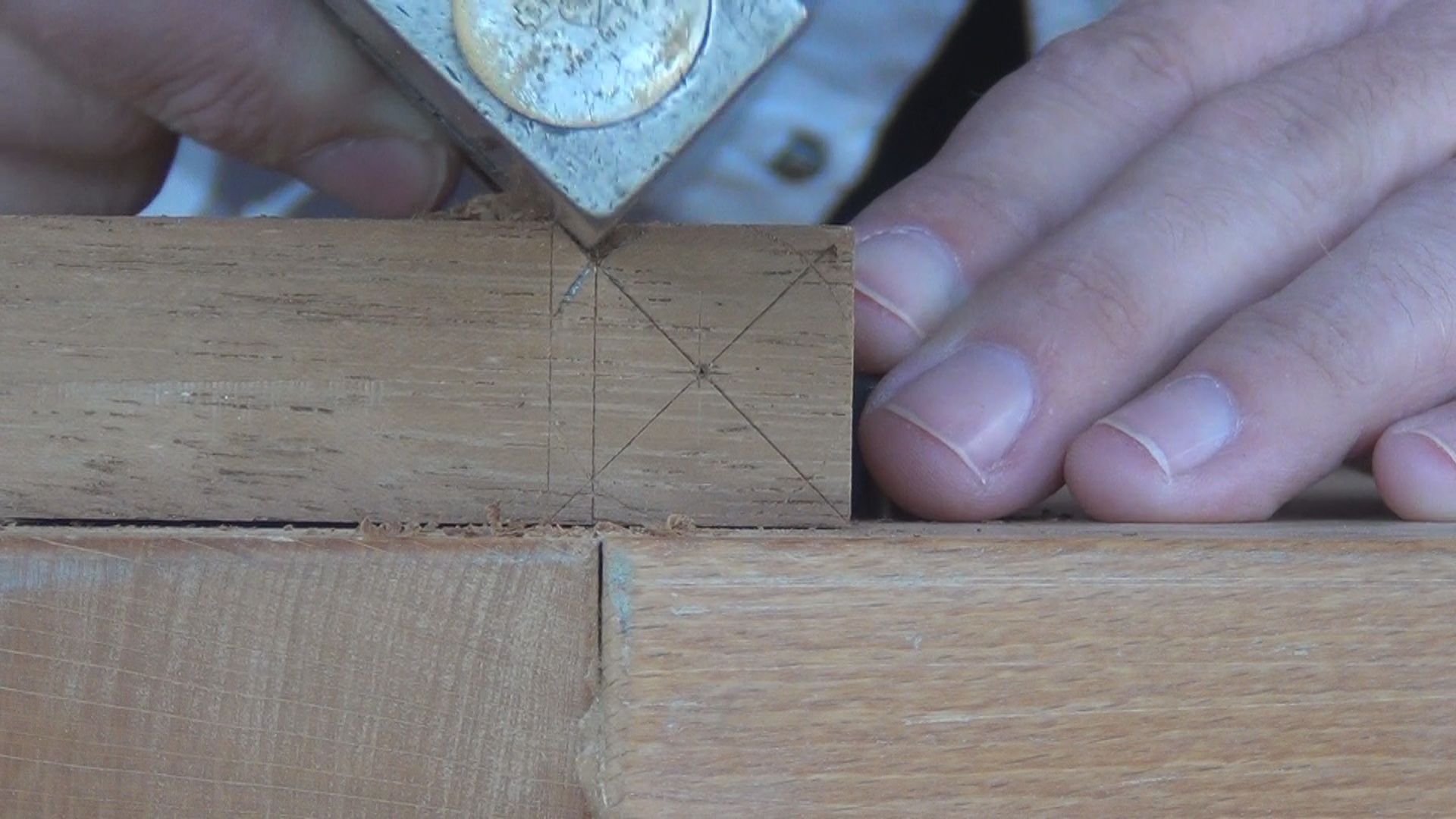Make a Nuckle Joint : 16 Steps (with Pictures) - Instructables