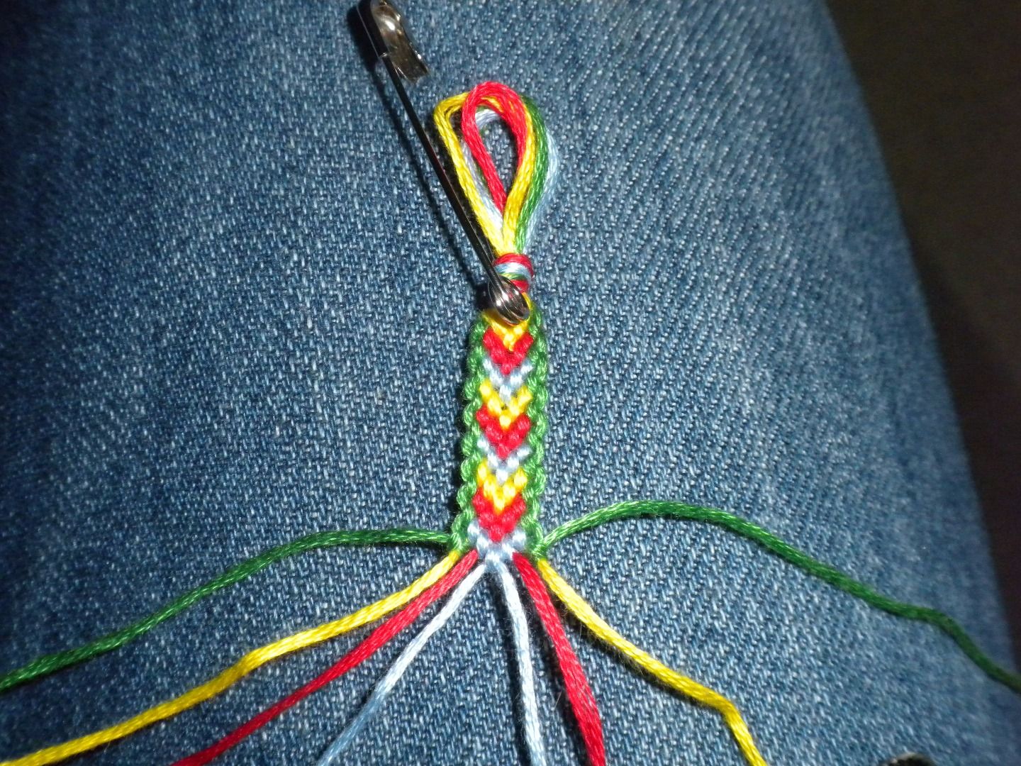 Beaded Bordered Chevron Friendship Bracelet : 6 Steps (with Pictures ...