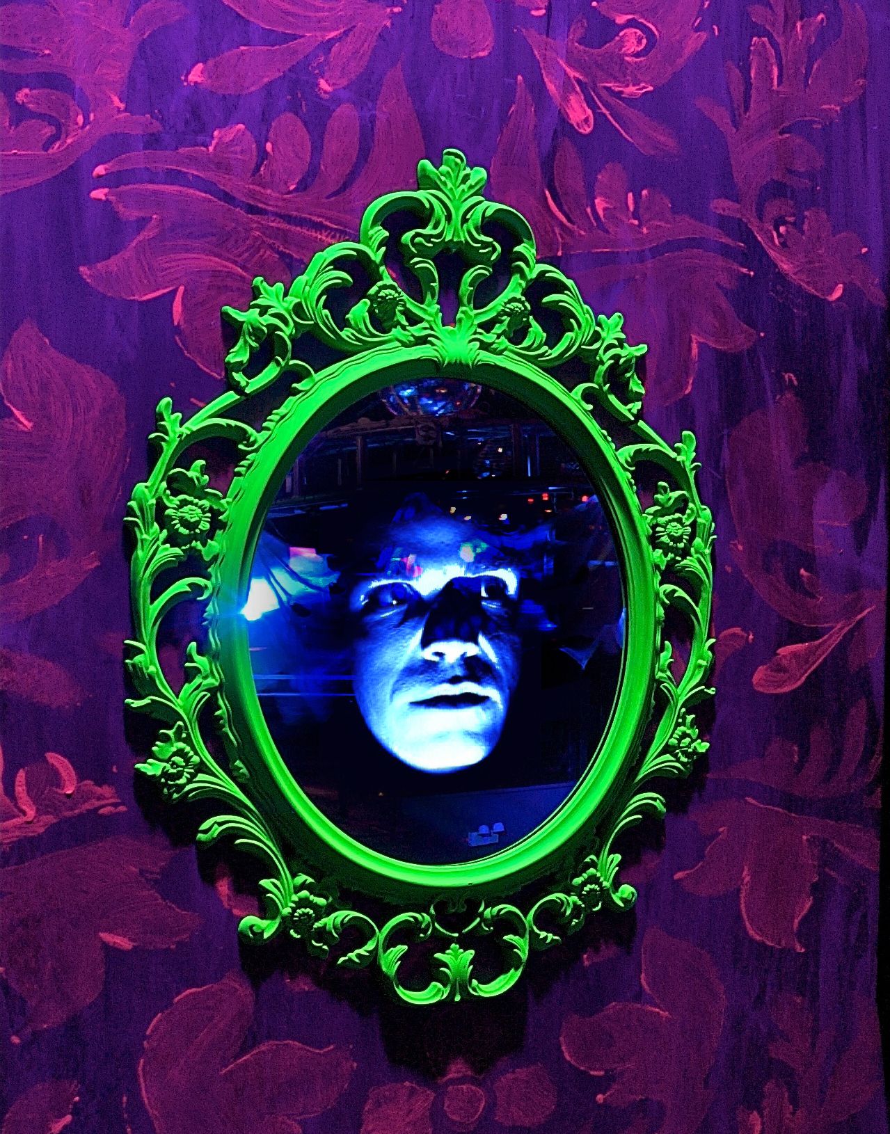 Spooky Face in Mirror Special Effect : 3 Steps (with Pictures ...