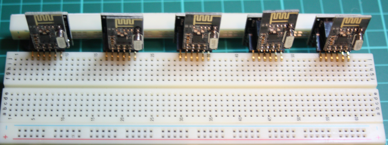 4 Way Traffic Light System Using 5 Arduinos and 5 NRF24L01 Wireless ...