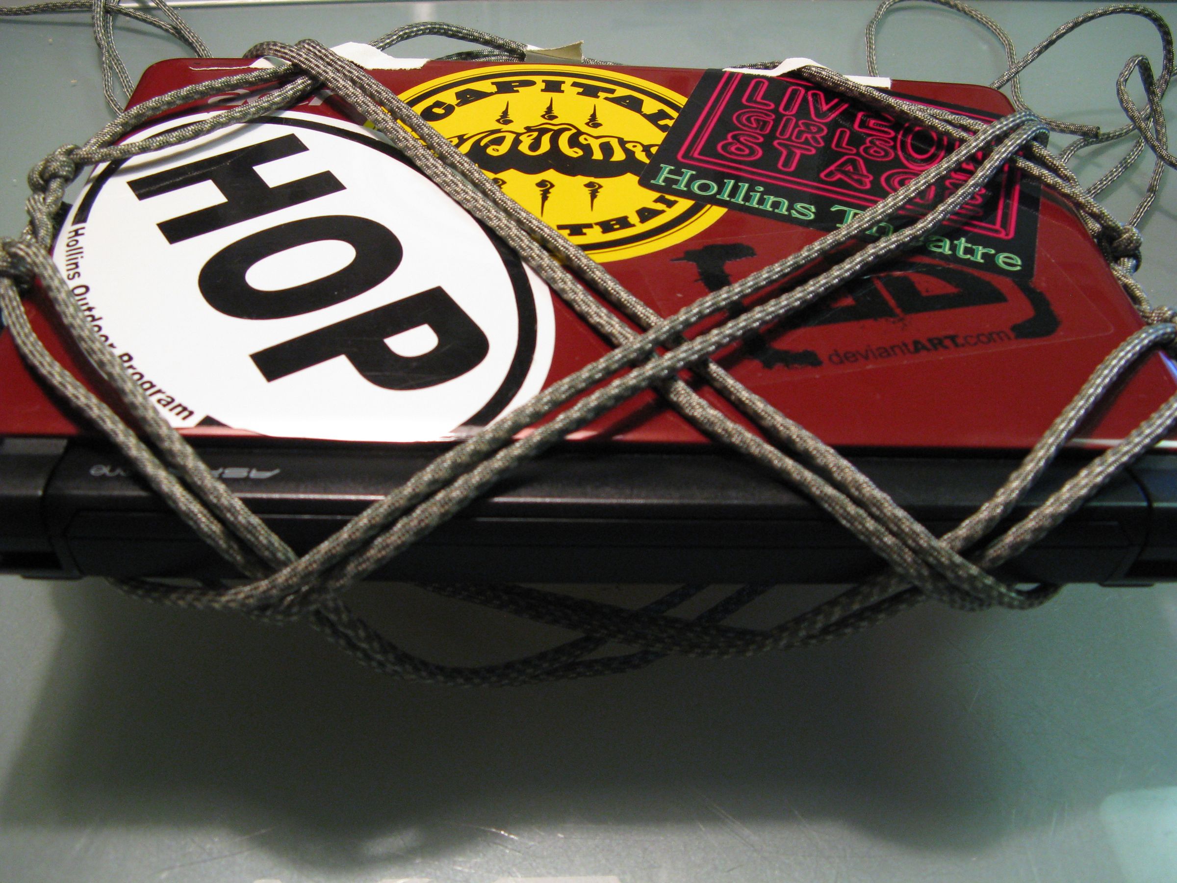 Paracord Laptop Harness : 13 Steps (with Pictures) - Instructables