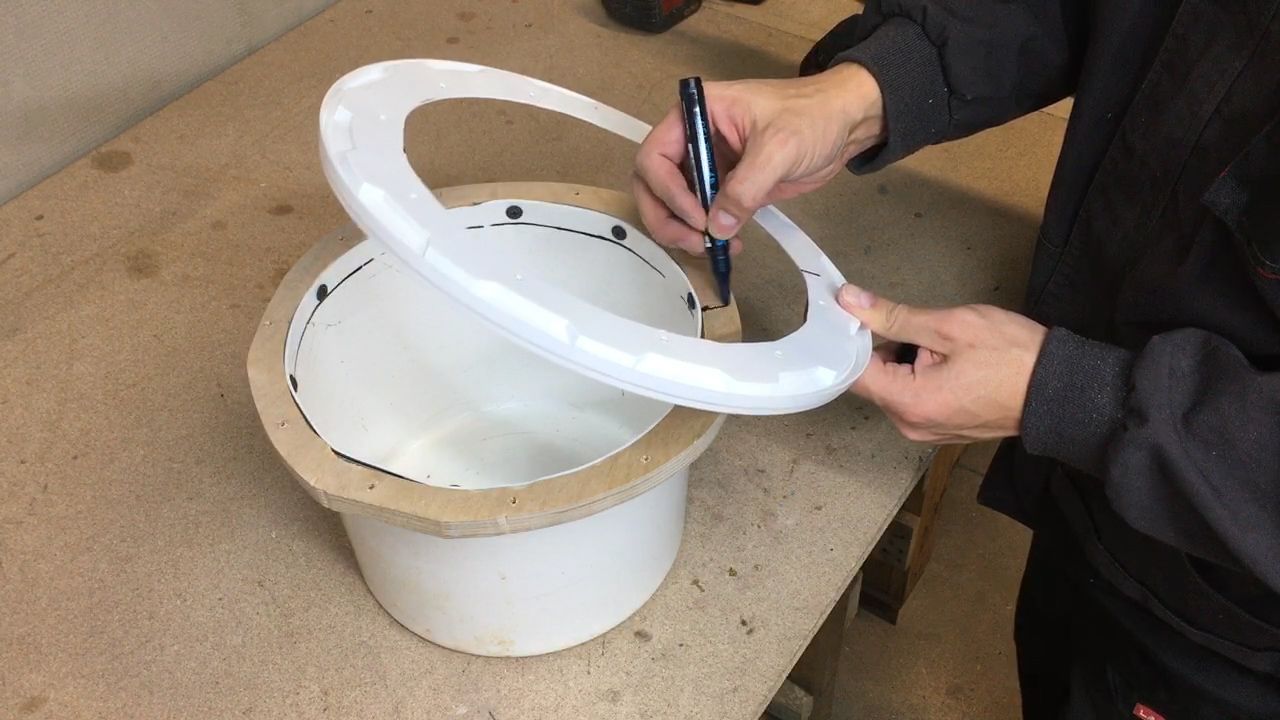 DIY: Cyclone Dust Separator From Two Buckets : 8 Steps (with Pictures ...