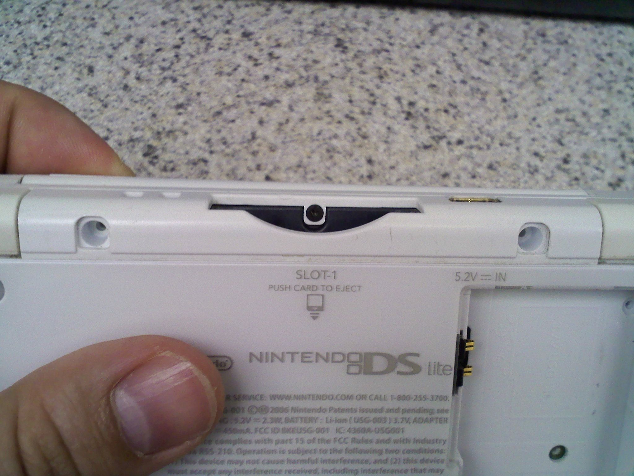 Replace Your Nintendo DS Lite Shell : 5 Steps - Instructables