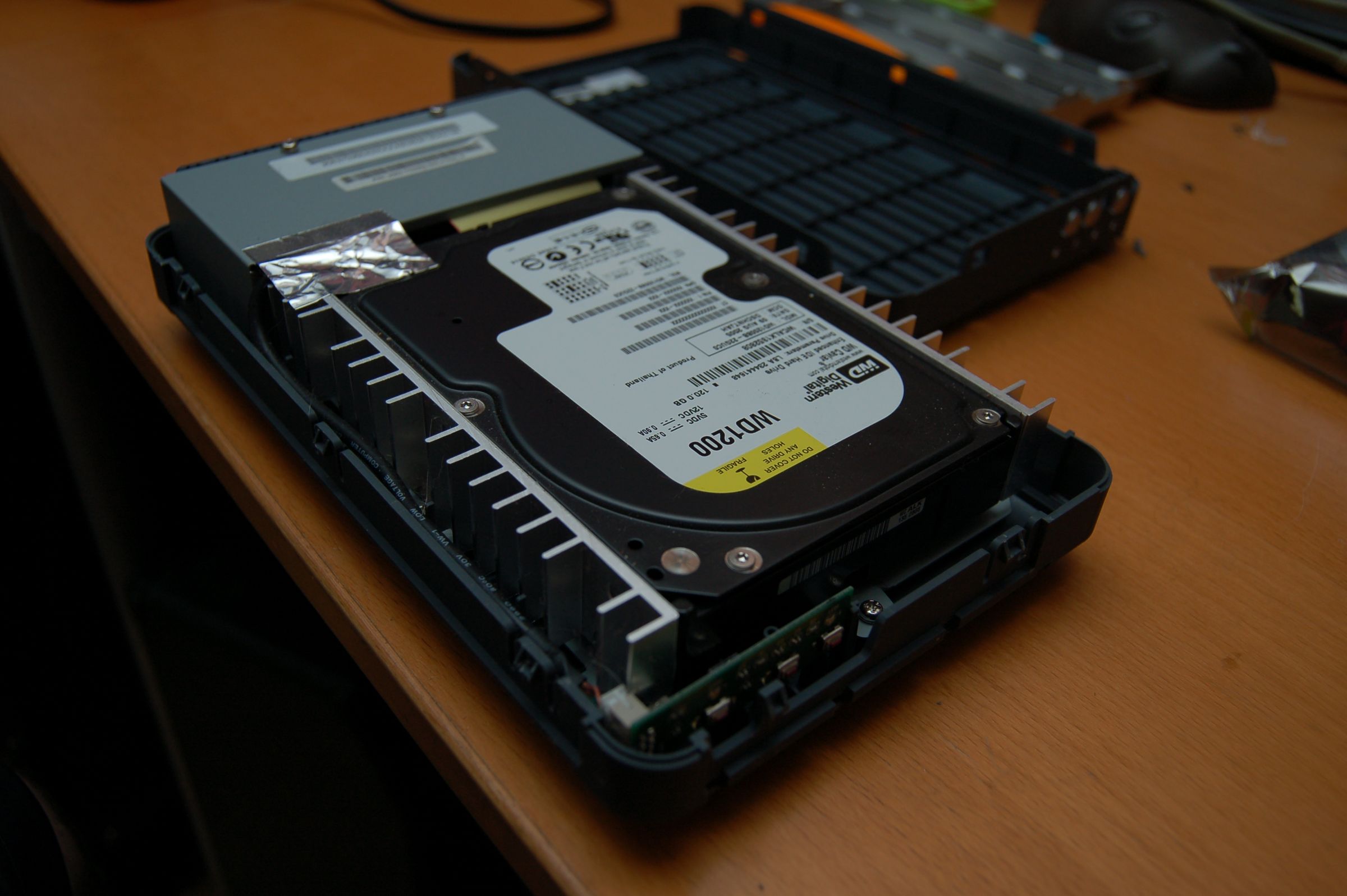 How to Open a Western Digital Dual-Option USB Enclosure : 5 Steps ...