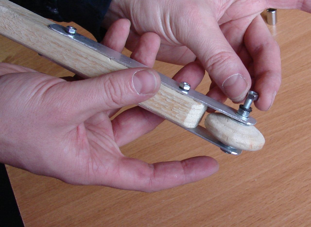 Cardboard Bender : 22 Steps (with Pictures) - Instructables