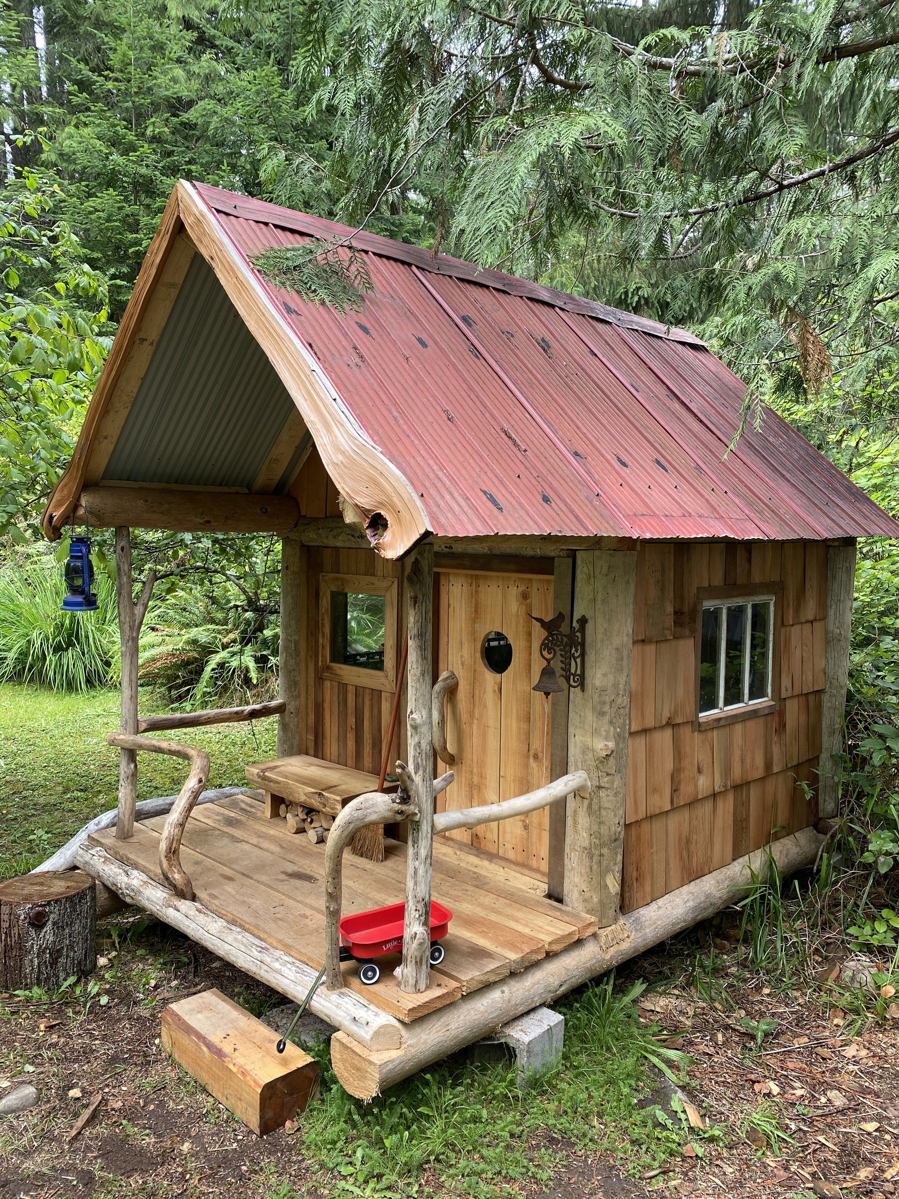 Rustic DIY Play House : 5 Steps (with Pictures) - Instructables
