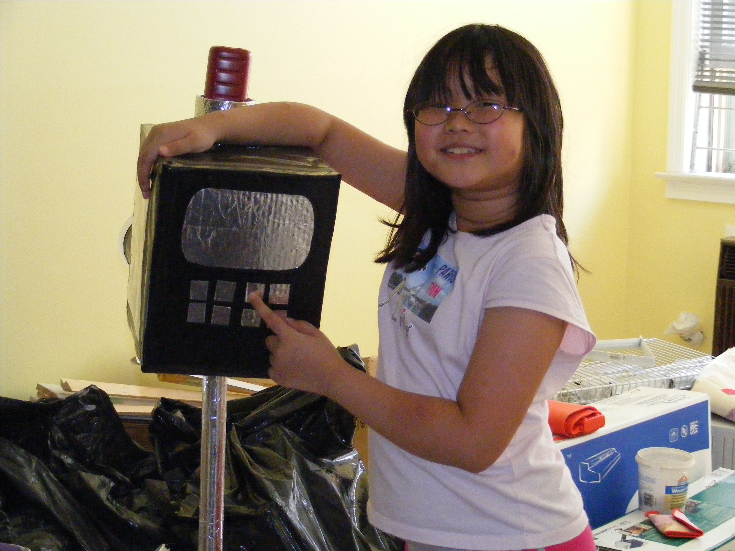 TV Set Cutout : 3 Steps - Instructables