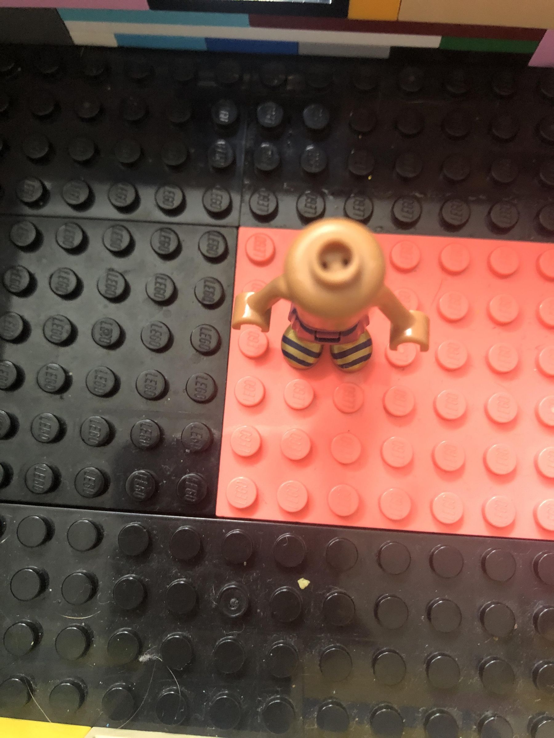 Lego Castle Containing Random Bricks : 5 Steps - Instructables