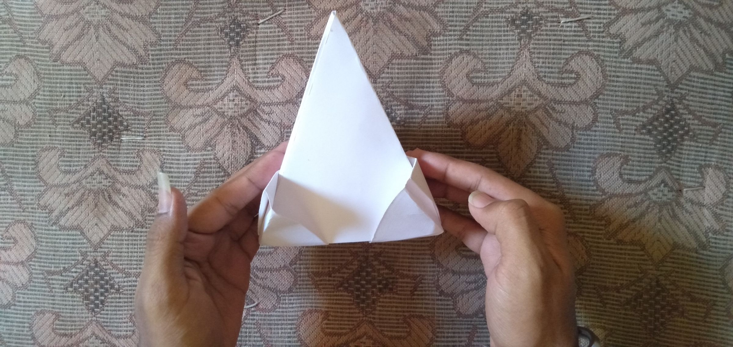 DIY Paper Stand for Smartphone (No Glue ) : 5 Steps - Instructables