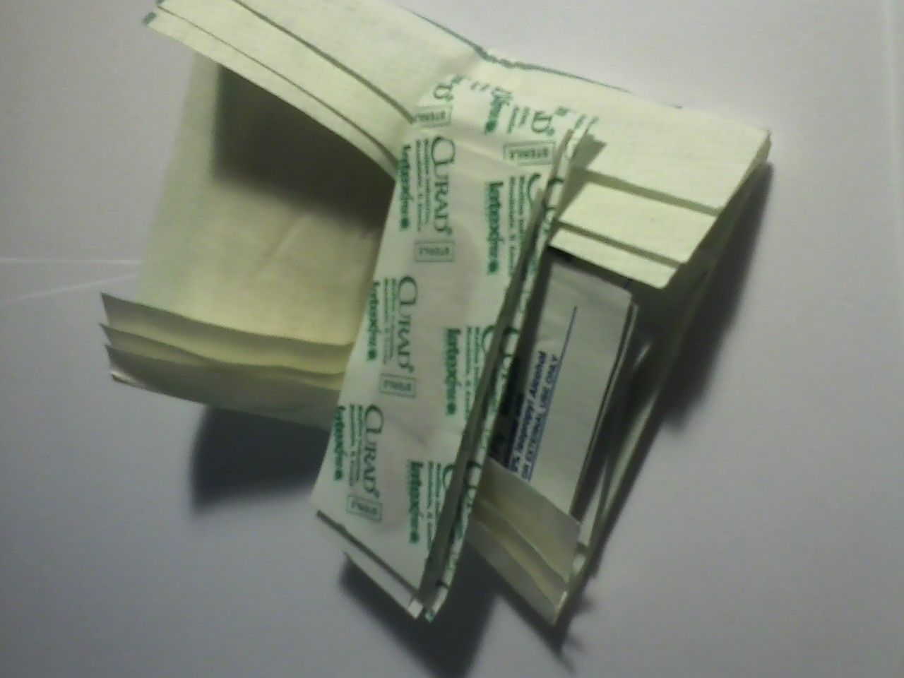 Pocket-Sized Altoids Tin First-Aid Kit : 11 Steps (with Pictures ...