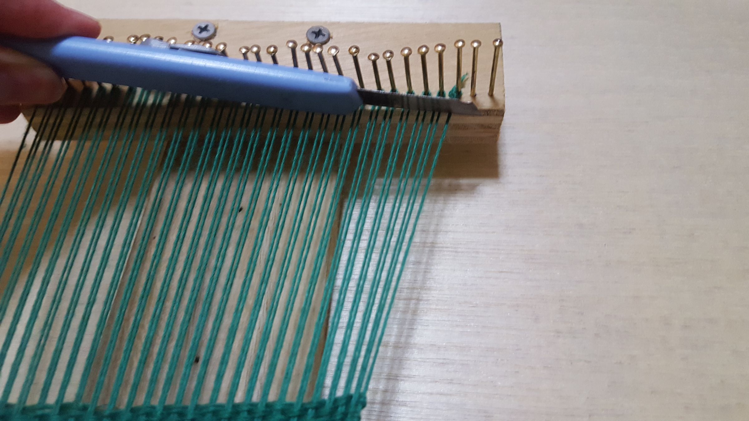 Basic Weaving Loom and Weaving Techniques : 6 Steps (with Pictures ...