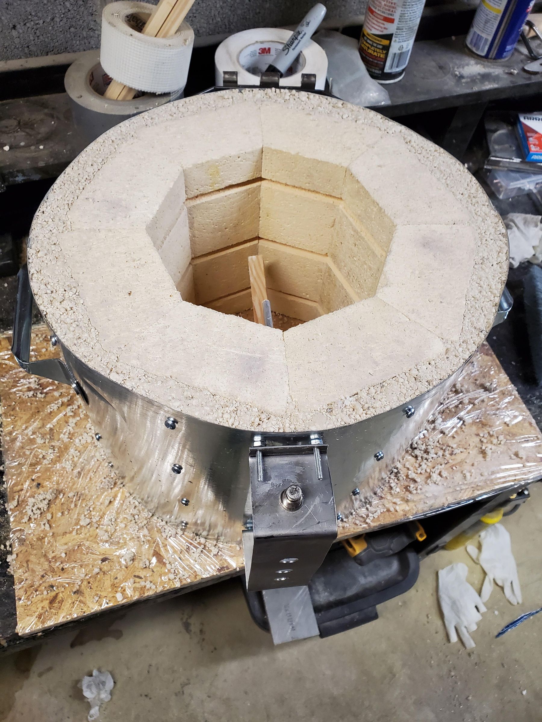 120v Metal Foundry With Lid Switch : 20 Steps (with Pictures ...