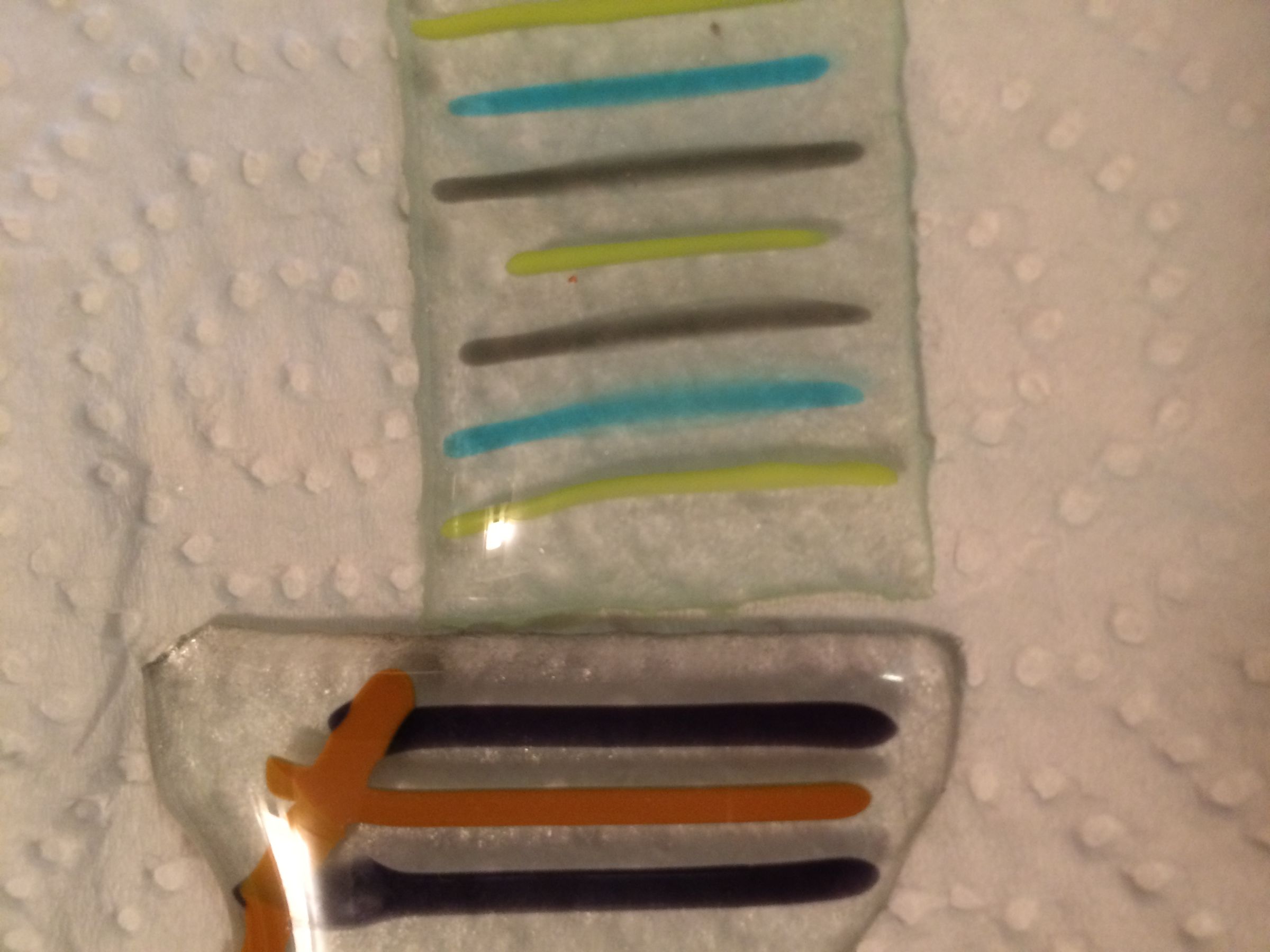 Adding Different Types of Stringers to Fused Glass : 6 Steps (with ...