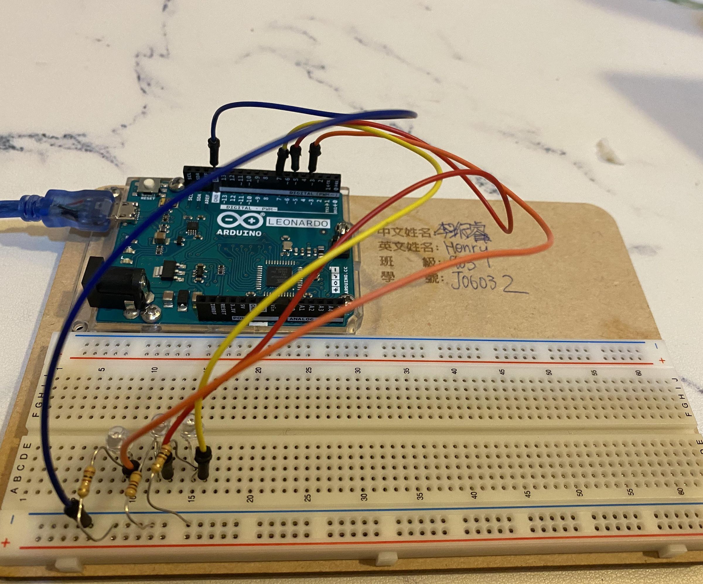 led traffic light using arduino DIY Project - Step-by-Step DIY Project ...