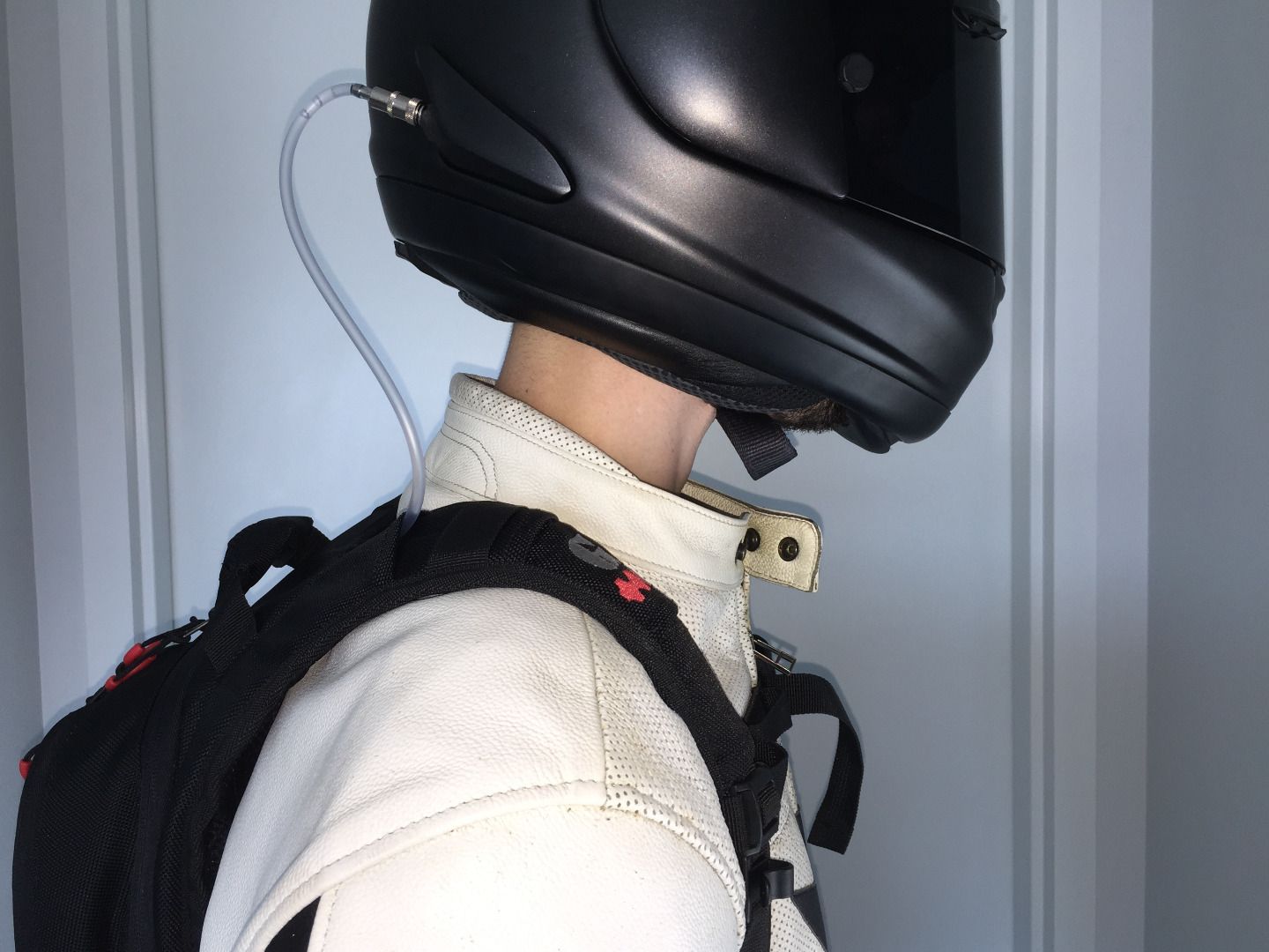 No-drill Motorcycle Helmet MotoGP Hydration Mod : 8 Steps (with ...